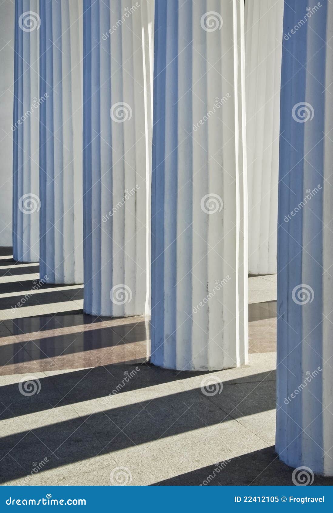 Ionic kolonner fotografering för bildbyråer. Bild av högt - 22412105