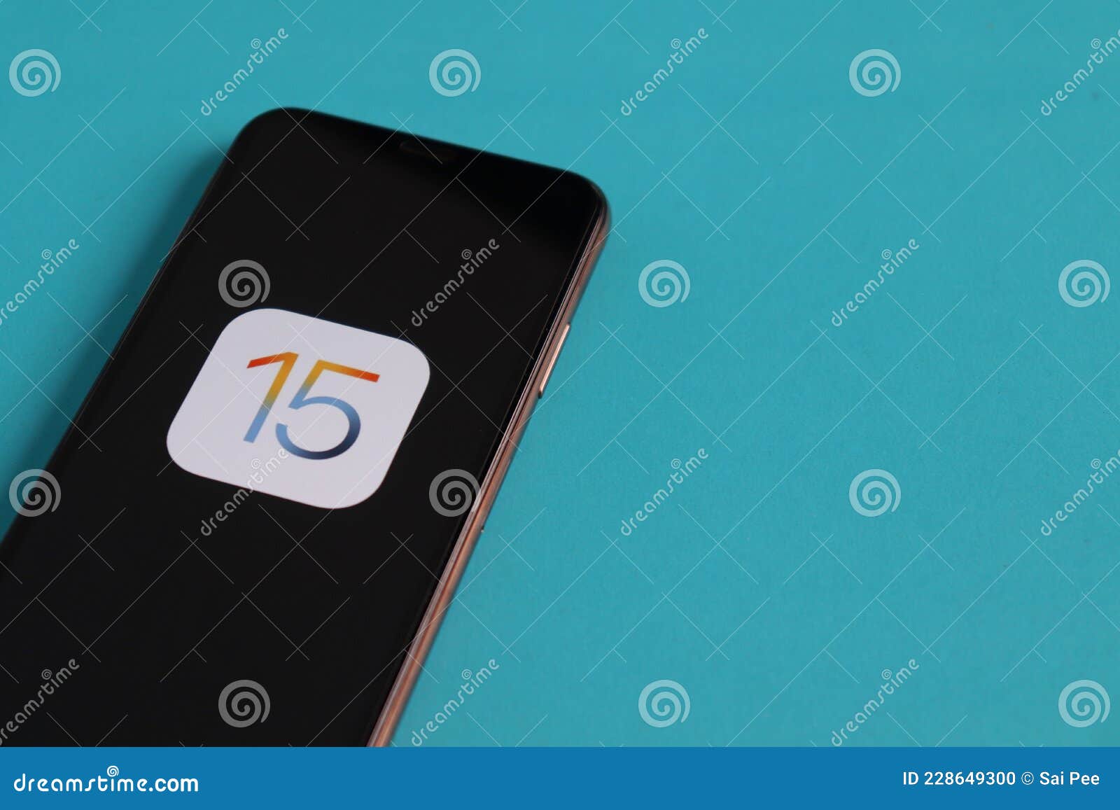 IOS 15 Logo on Screen, New Operating System 2021 on Apple Devices ...