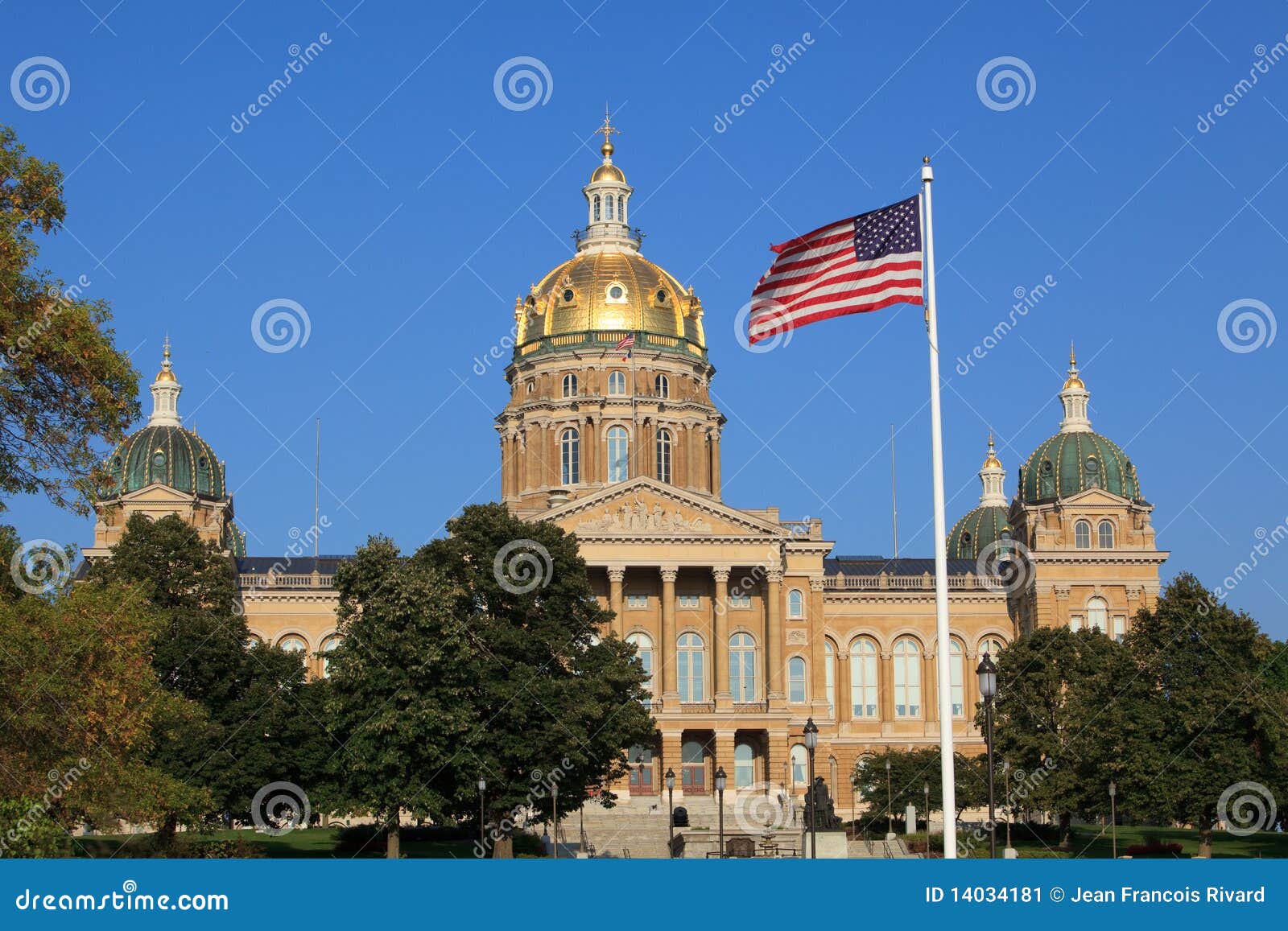 Iowa Capitol stock image. Image of capitol, moines, flag - 14034181