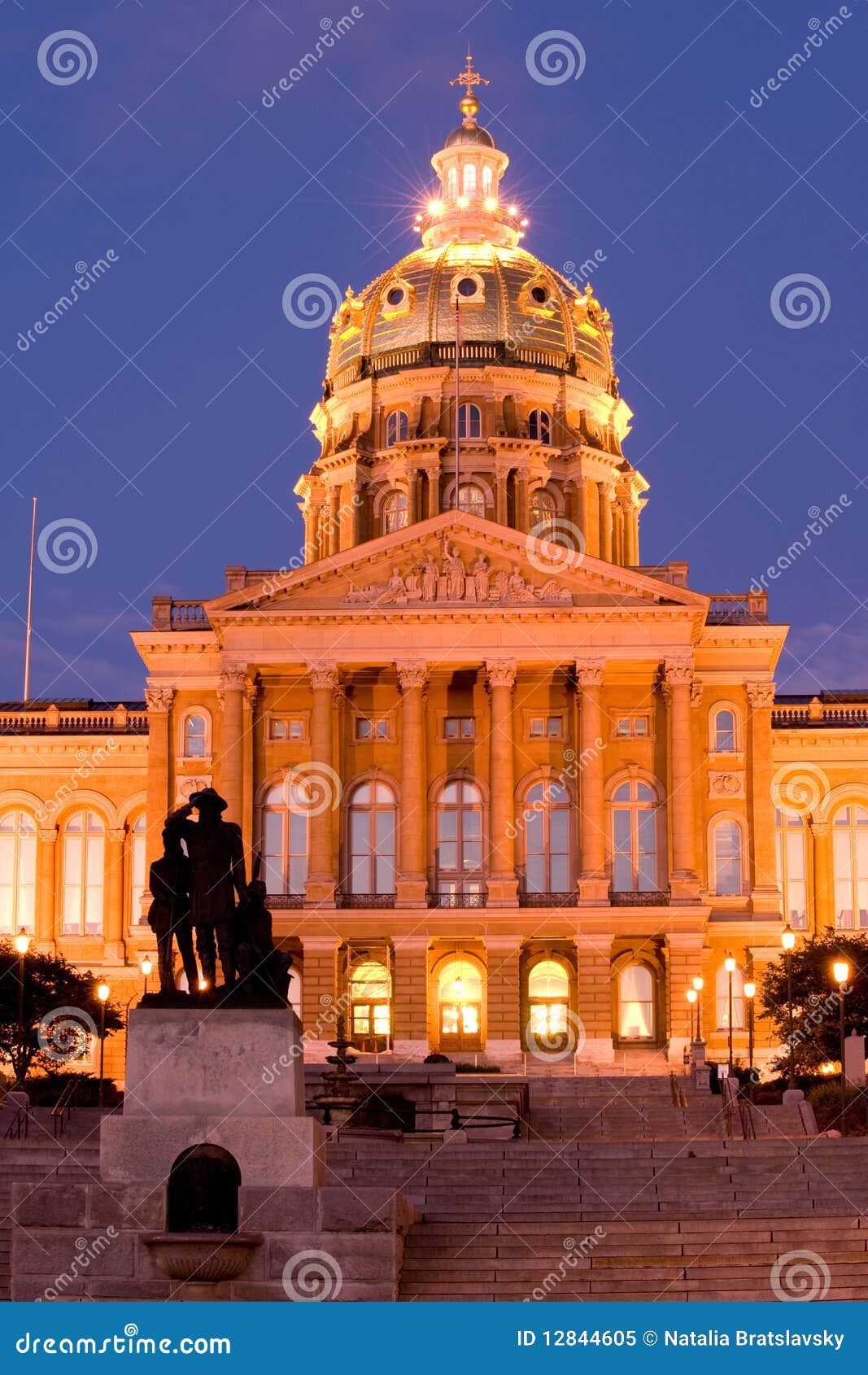 Iowa state capitol stock image. Image of entrance, famous - 12844605