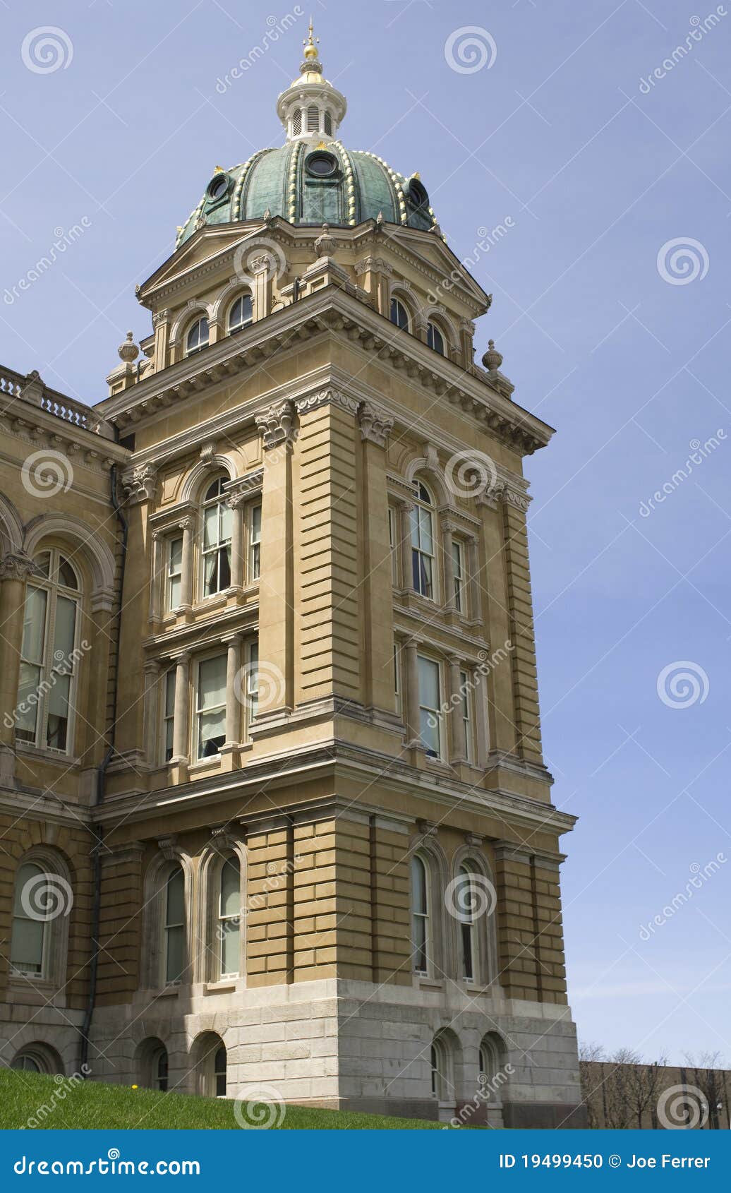 Iowa State Capitol Corner stock photo. Image of columns - 19499450