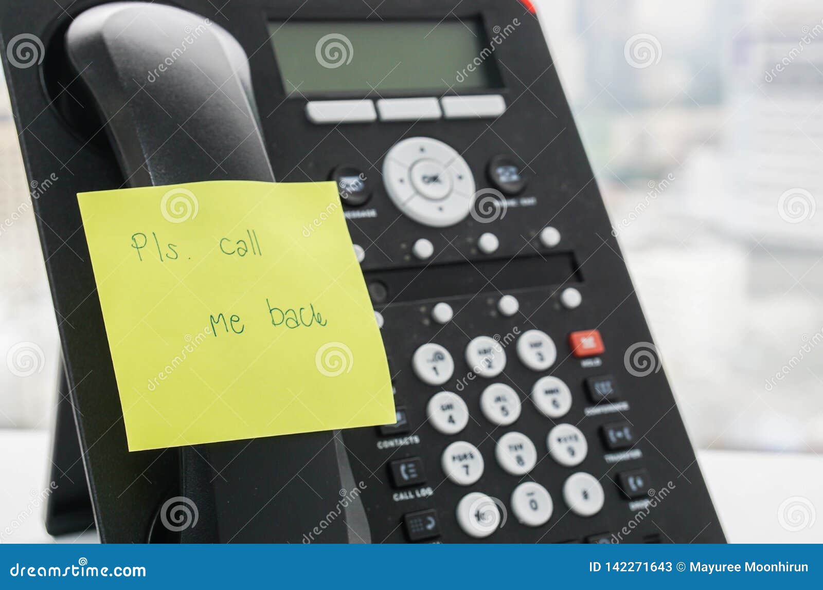 IP Phone Headset with Calling Back Message on Sticky Note for Reminder ...