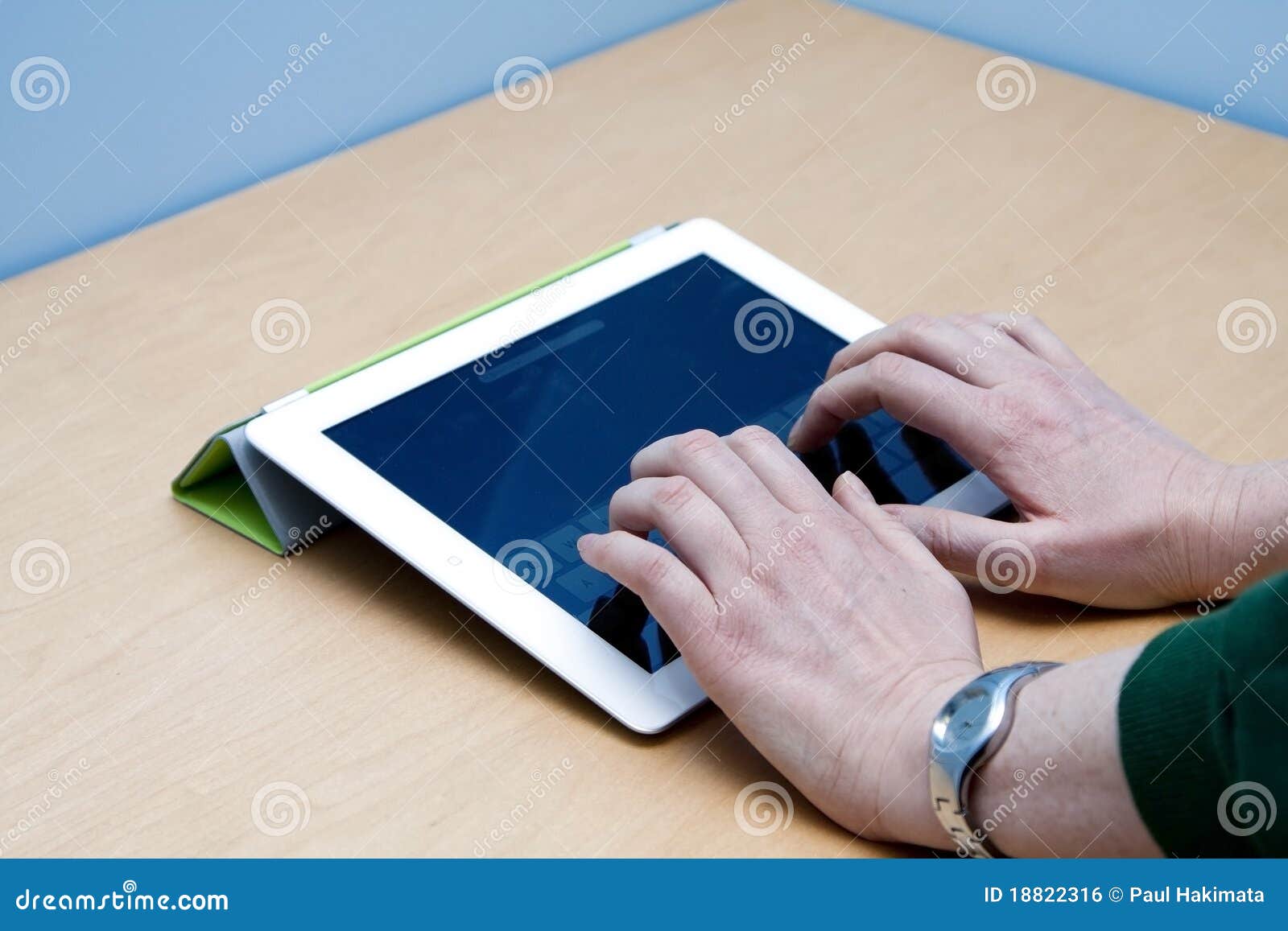 How to add a dedicated number row to the Google Keyboard : r/Android