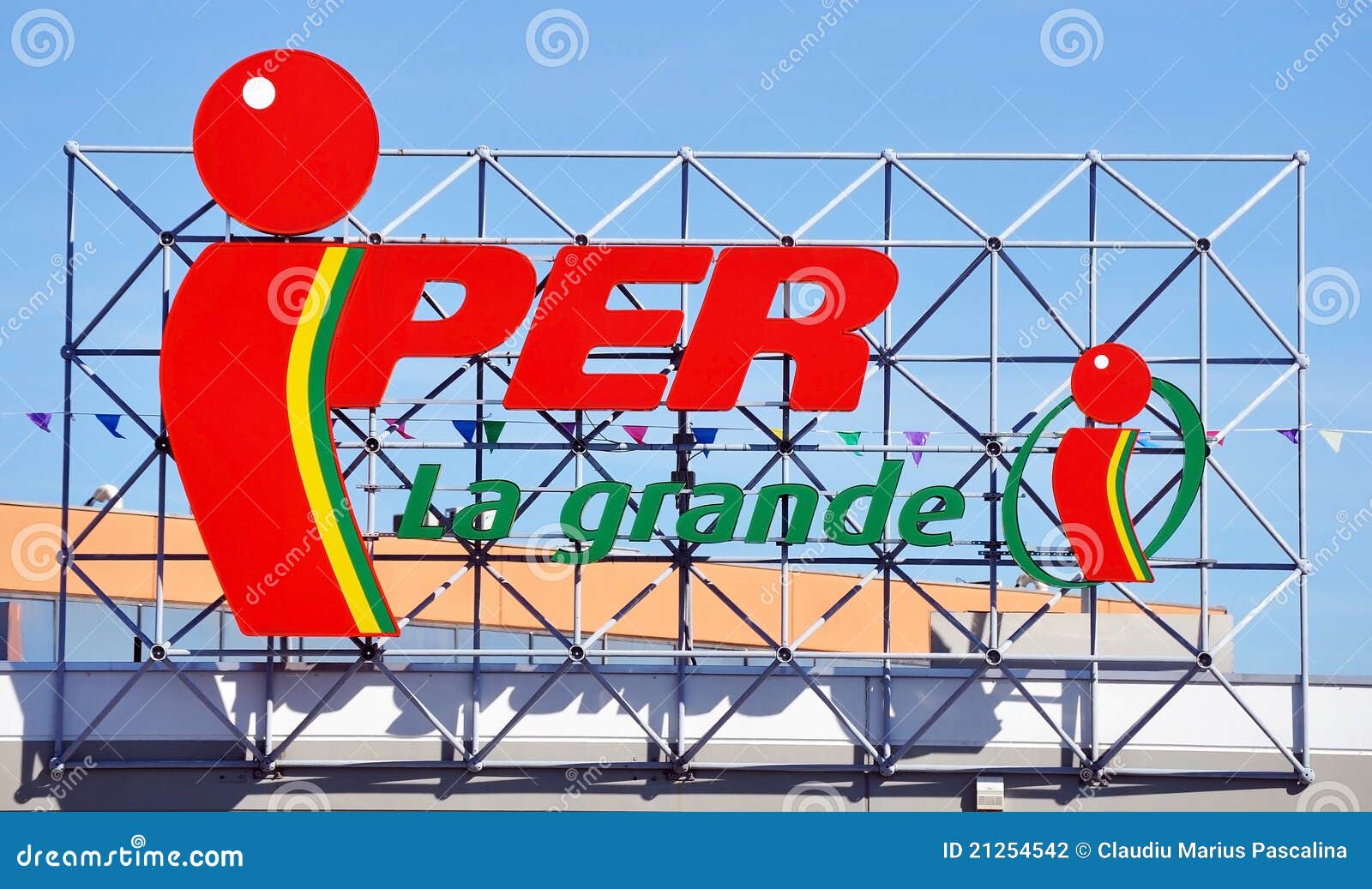 IPER - la I grandioso fotografia editorial. Imagem de paris - 21254542