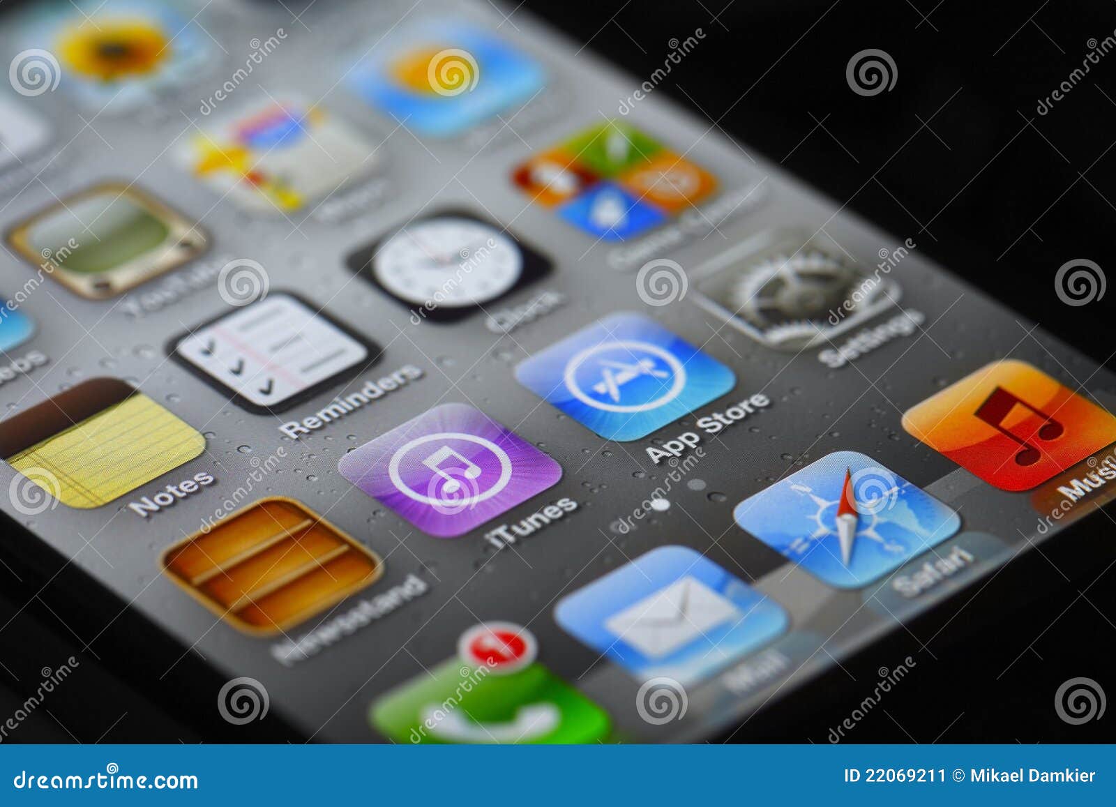 IPhone apps and app store editorial photo. Image of touch - 22069211