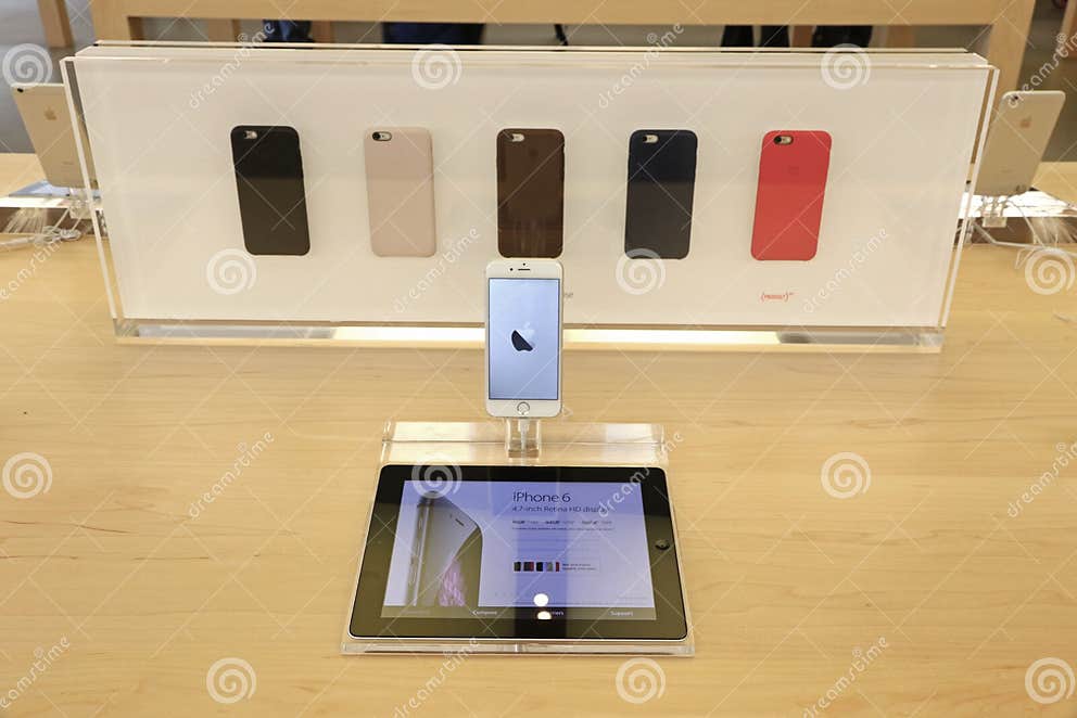 IPhone Displayed in an Apple Store Editorial Image - Image of ...