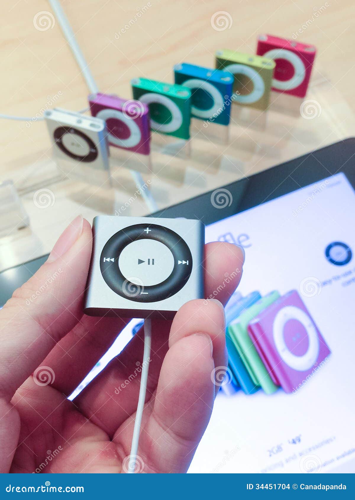 IPod Shuffle editorial stock image. Image of tech, apple - 34451704