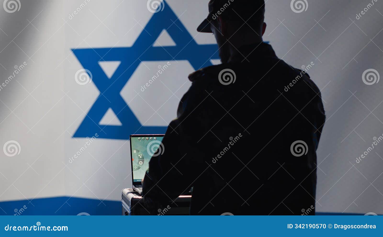 Iran IDF Army Operator Uses Software on Laptop To Communicate ...