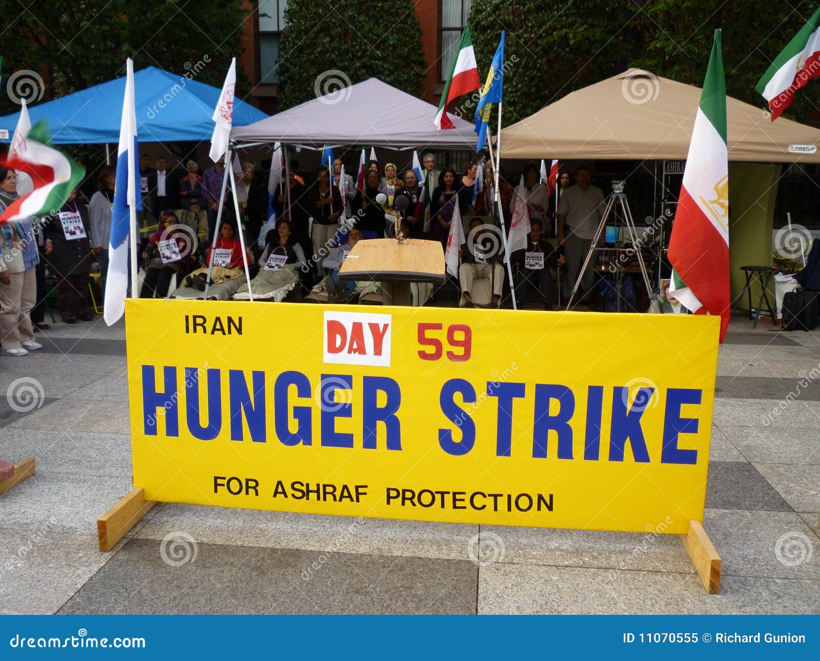 Iranian Hunger Strike editorial image. Image of people - 11070555