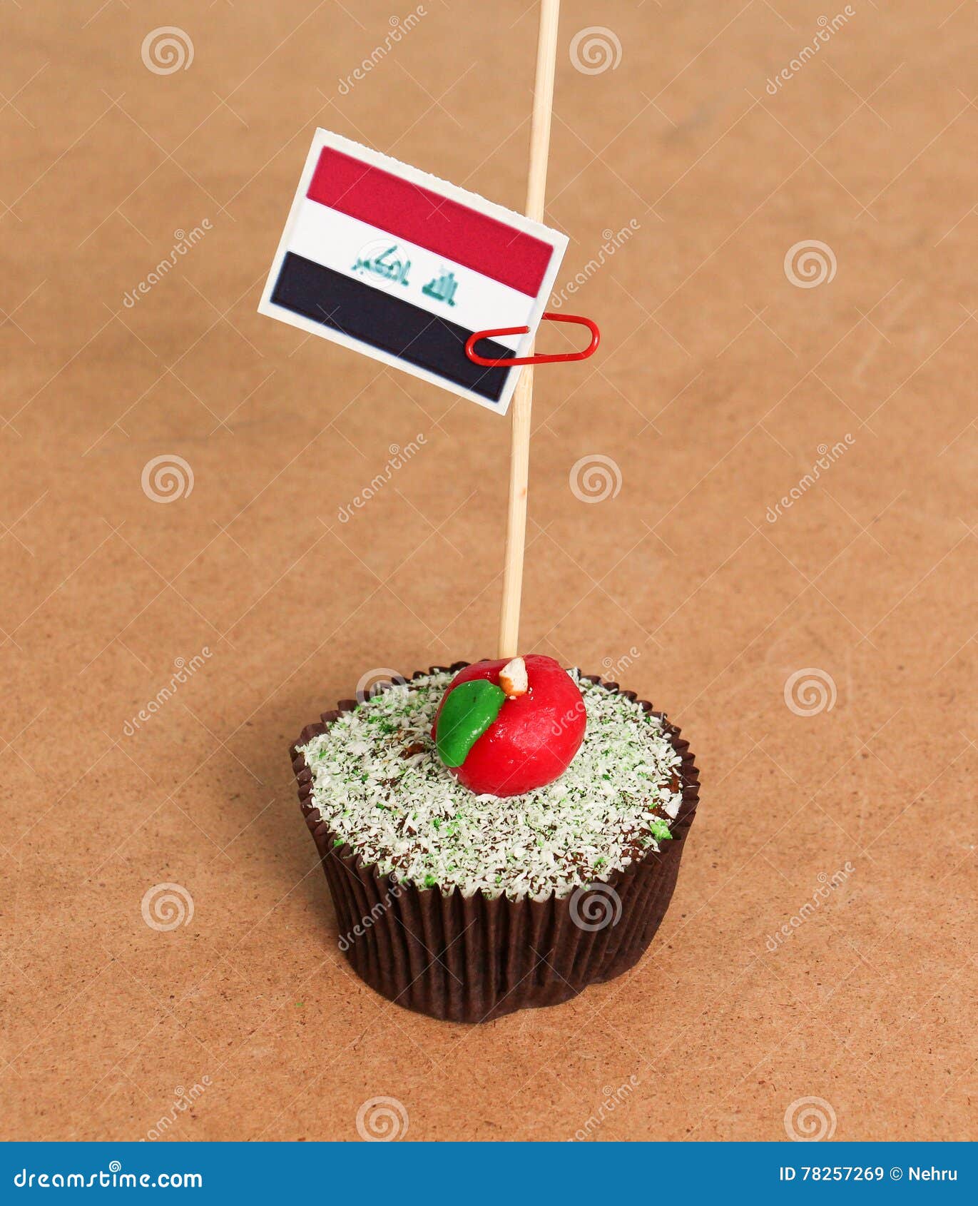 Iraq Flag on a Apple Cupcake Stock Image - Image of sweet, nations ...