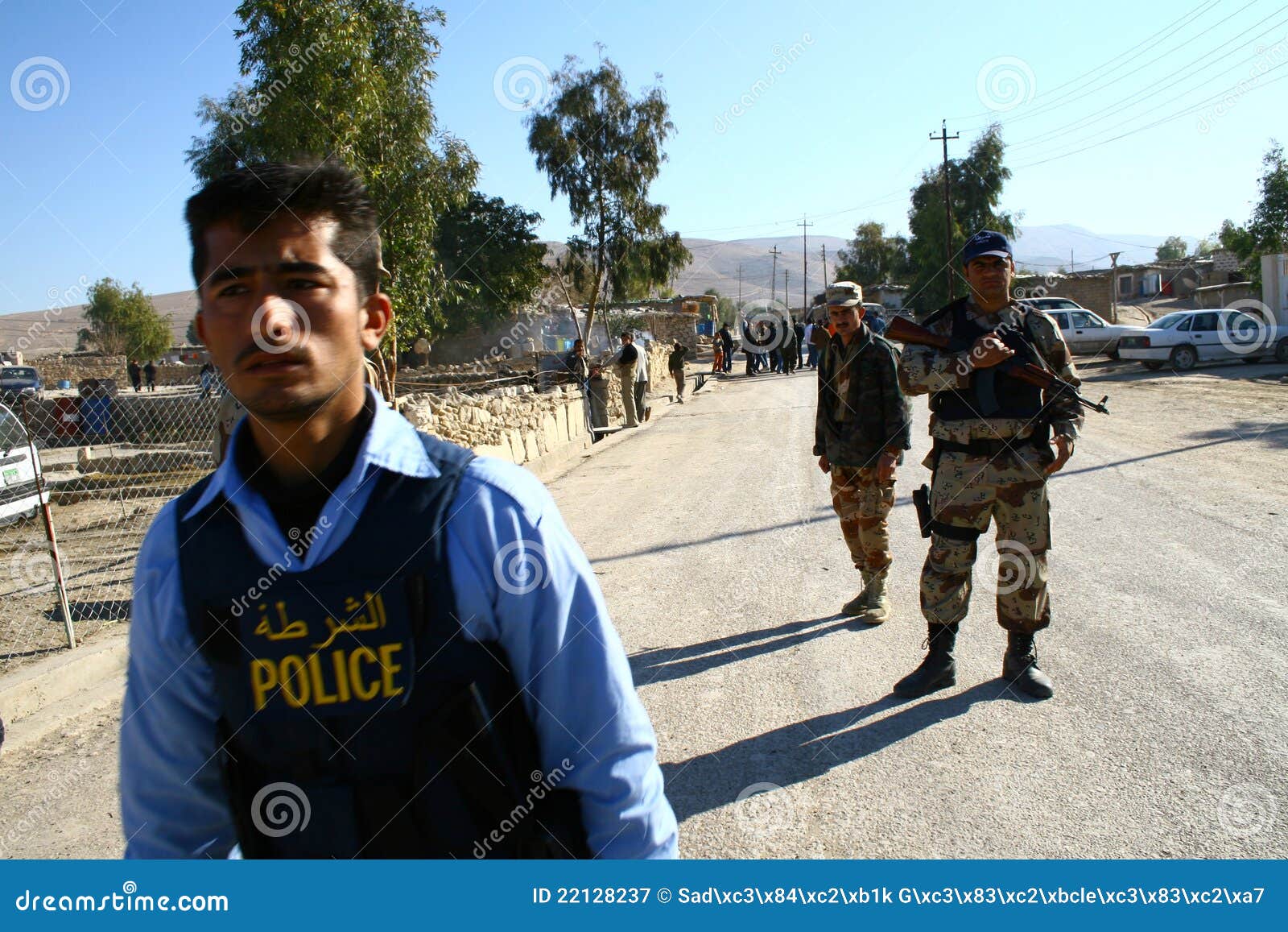 Iraqi Soldiers editorial photography. Image of point - 22128237