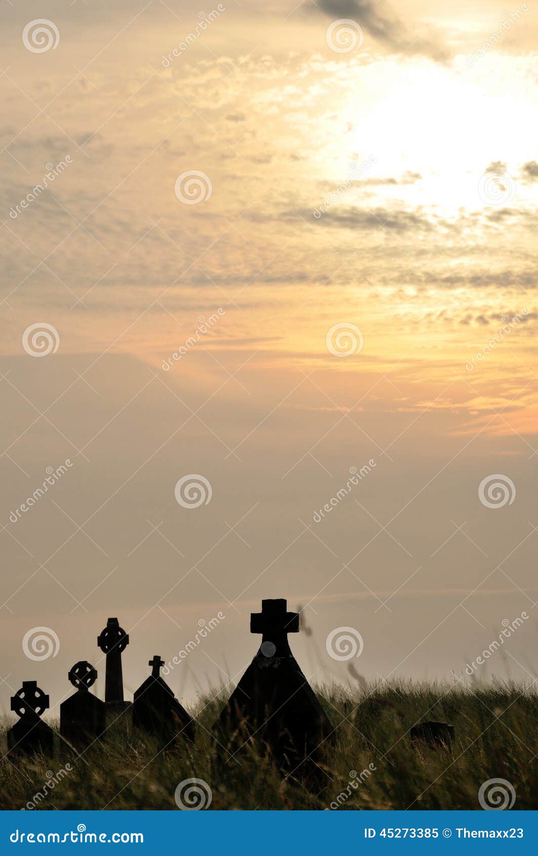 Ireland cemetery at sunset stock image. Image of celtic - 45273385