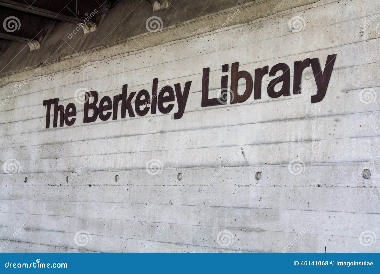 Ireland. Dublin. Trinity College Editorial Stock Photo - Image of ...