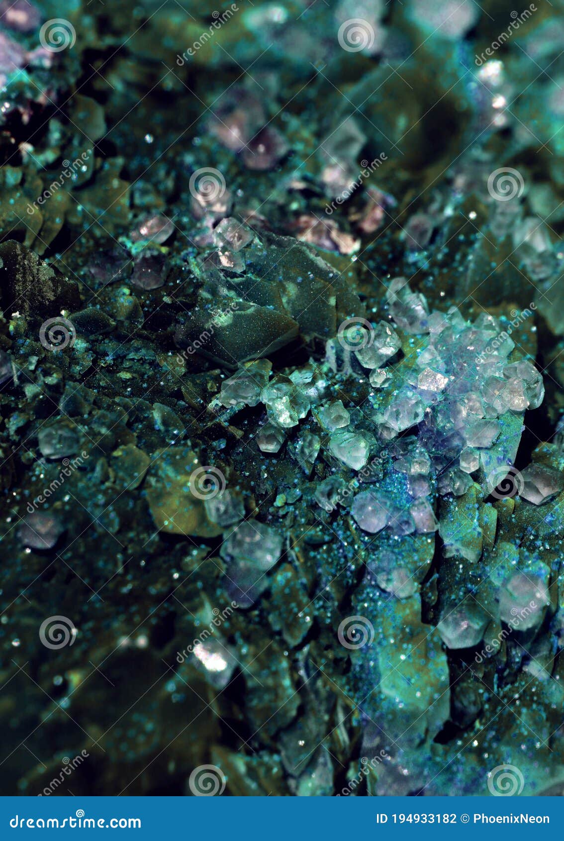Iridescent Natural Tructured Geometric Calcite Crystals. Texture of ...