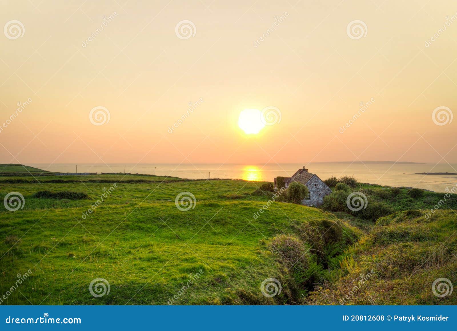 Irish Cottage House at Sunset Stock Photo - Image of burren, farm: 20812608