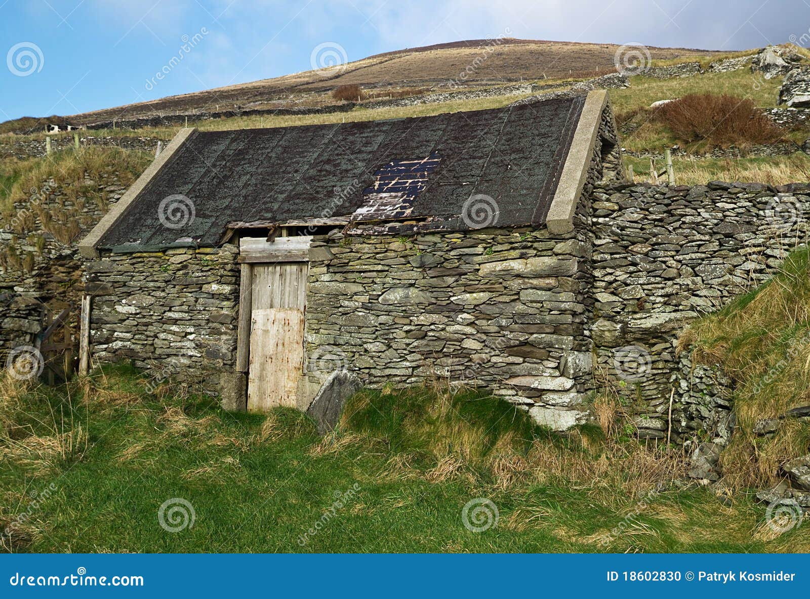 Irish country side house stock photo. Image of scene - 18602830