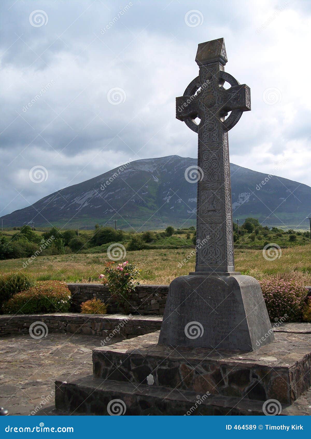 Irish Cross with Mountain stock image. Image of jesus, prayer - 464589