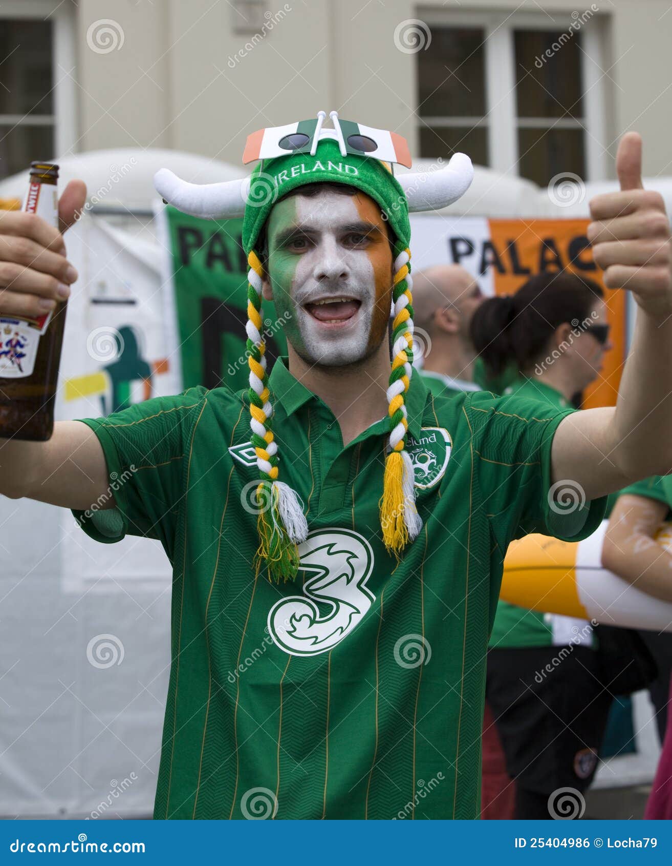 Irish fan in Poznan. editorial photo. Image of championship - 25404986