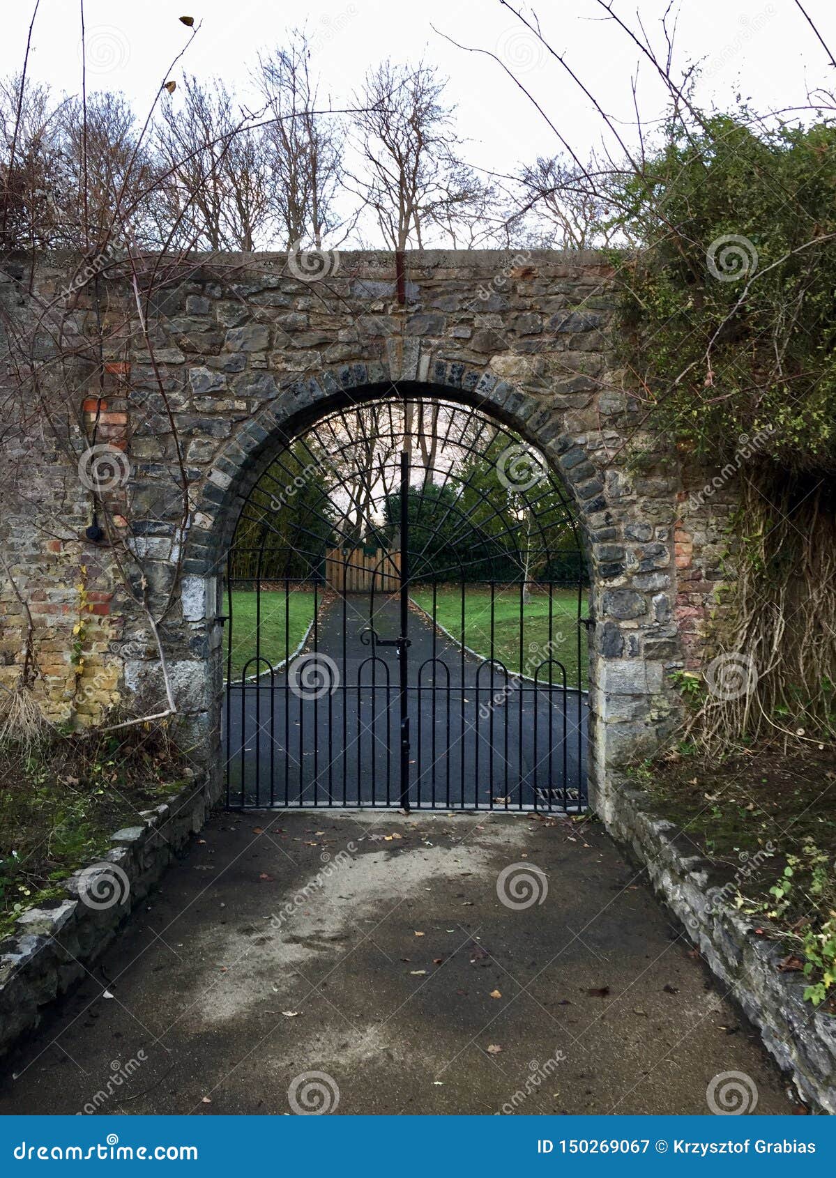 Irish Gate Near Malahide Palace Stock Image - Image of palace ...