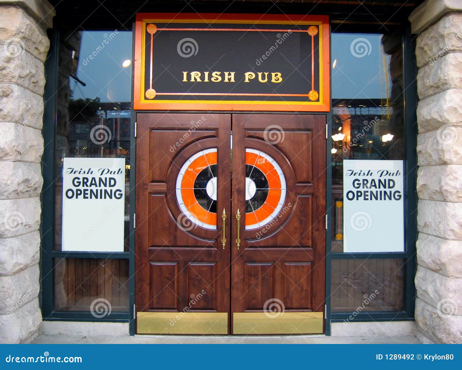 Irish Pub stock photo. Image of drinking, drink, grand - 1289492