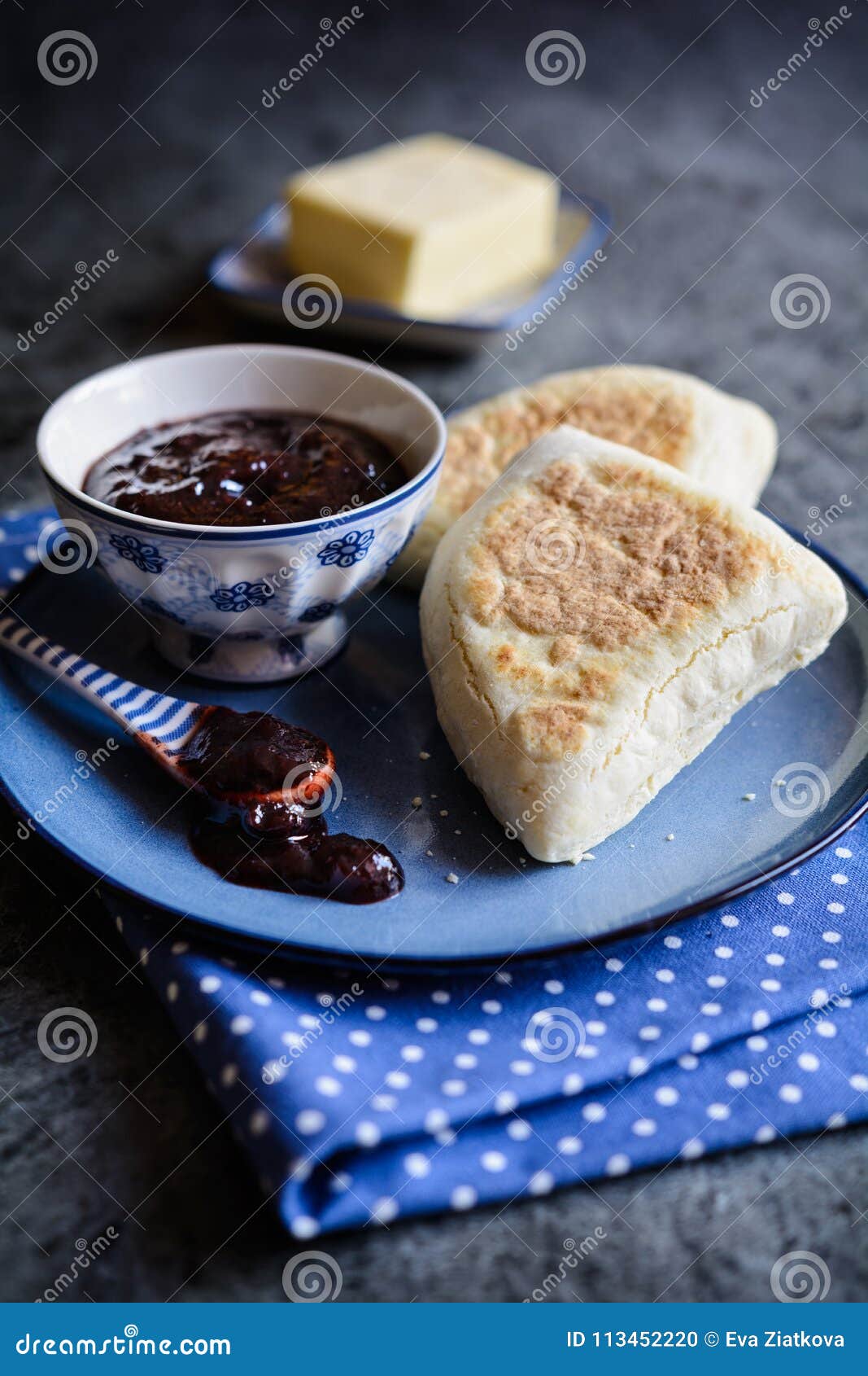 Irish Soda Farls - Traditional Irish Flatbread Stock Photo - Image of ...