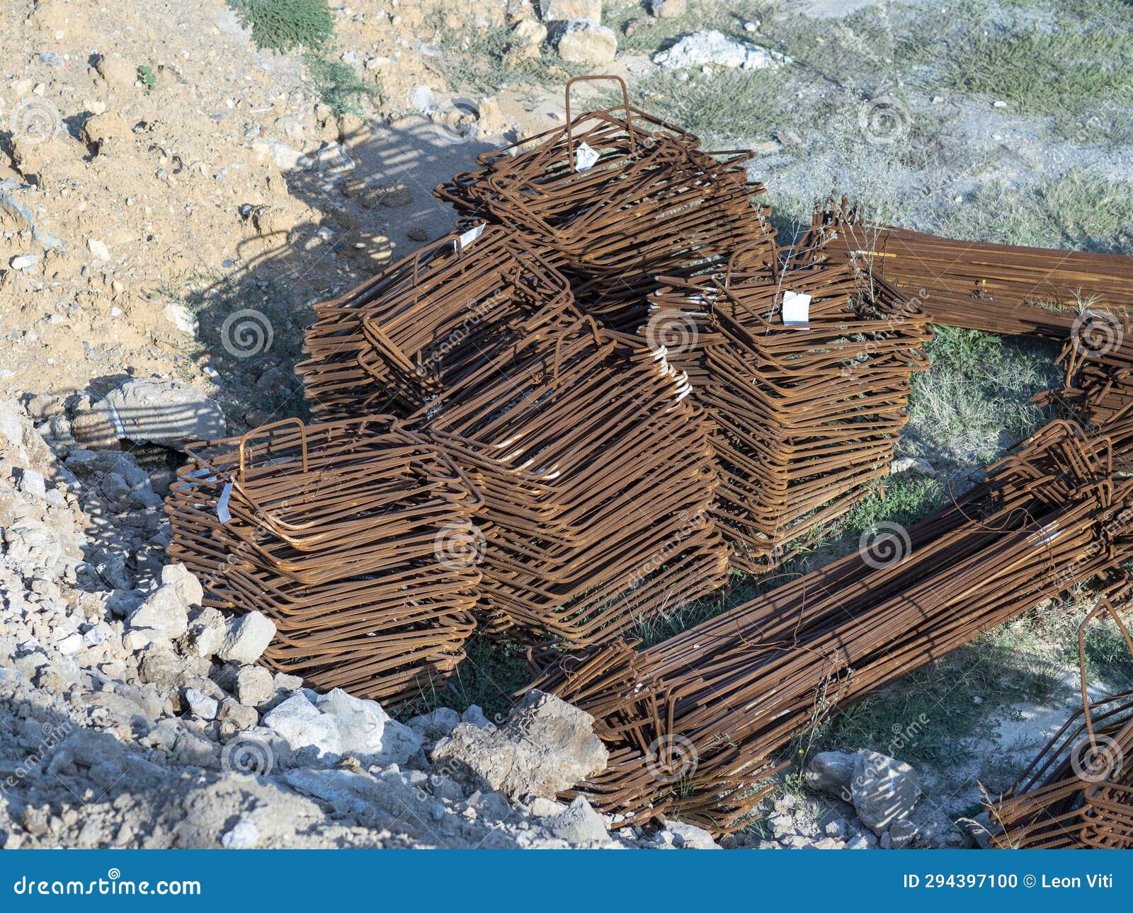 Iron Bars with Wire Rod for Reinforcement Iron Reinforcement in the ...