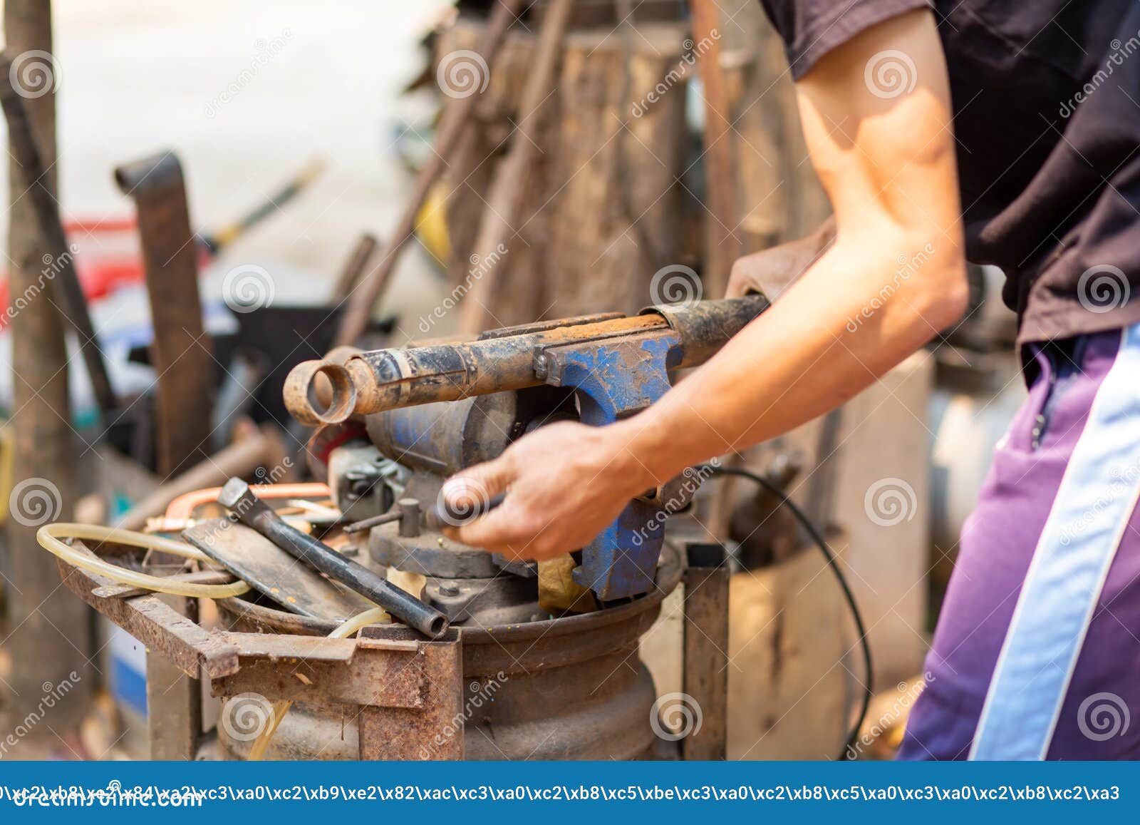 Iron Clamps for Steel Clamps To Bend To Cut and Hold Iron or Objects in ...