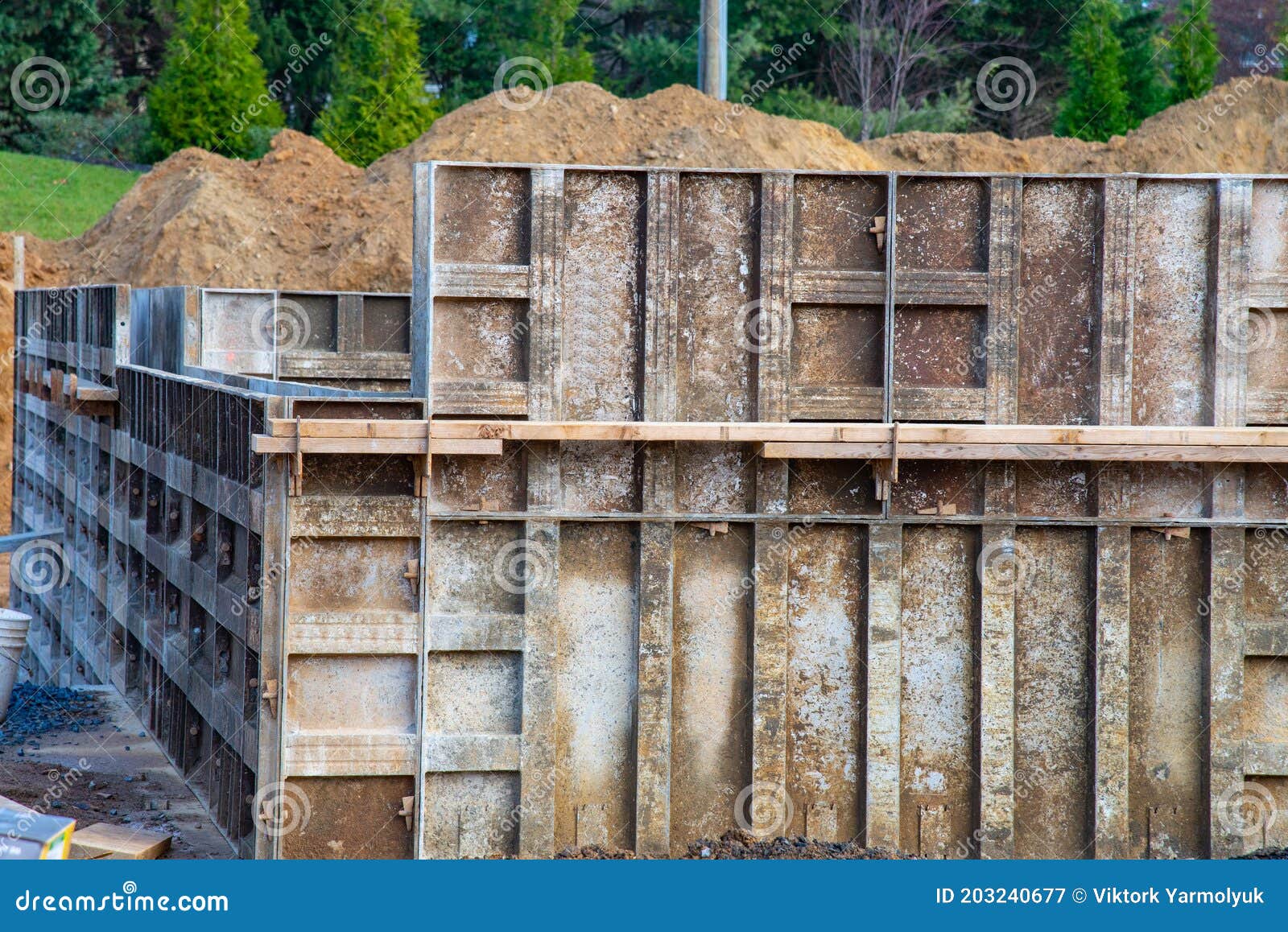 Iron formwork foundations stock image. Image of reinforcing - 203240677