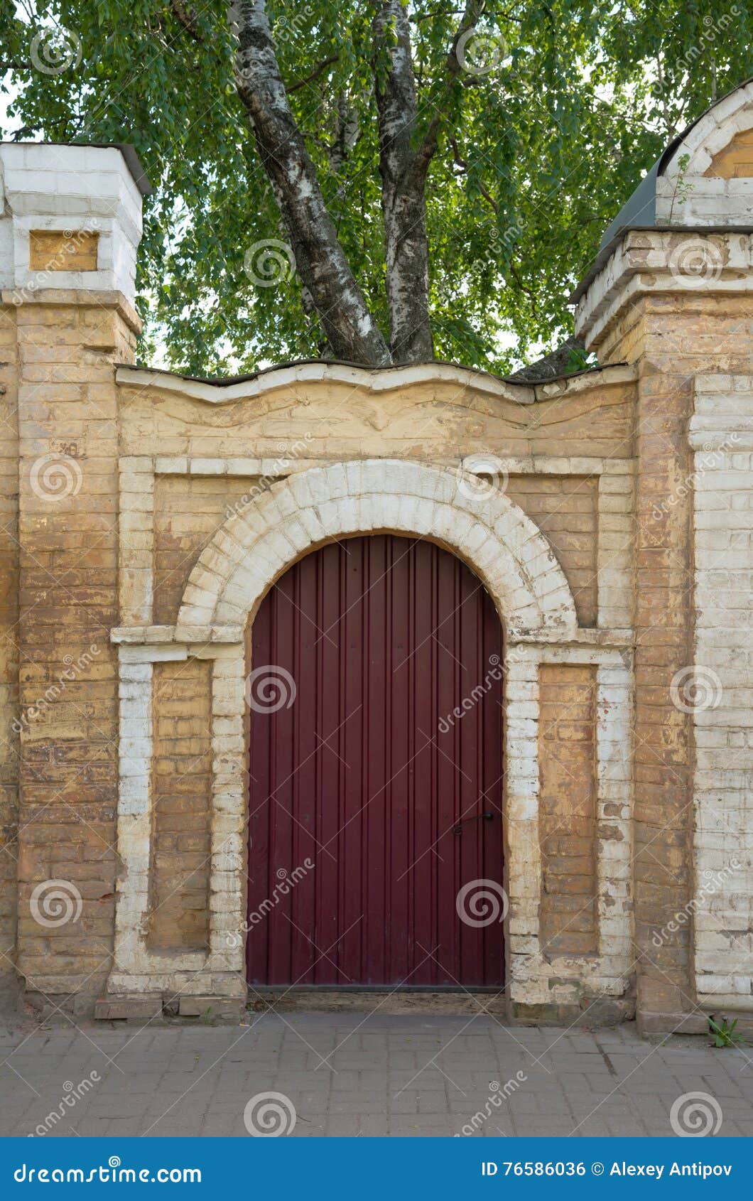Iron Gate of Brick Wall. Russia Stock Photo - Image of russia, green ...