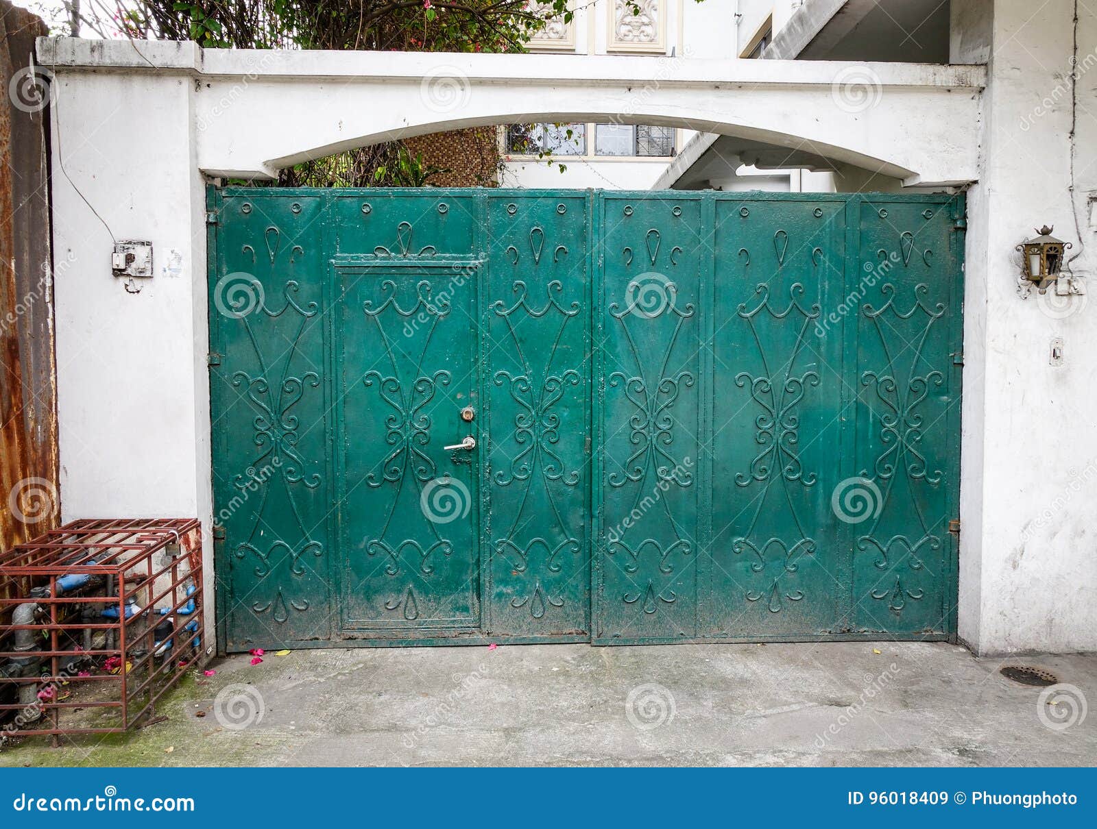 Iron Gate of an Old Building in Manila, Philippines Editorial Stock ...