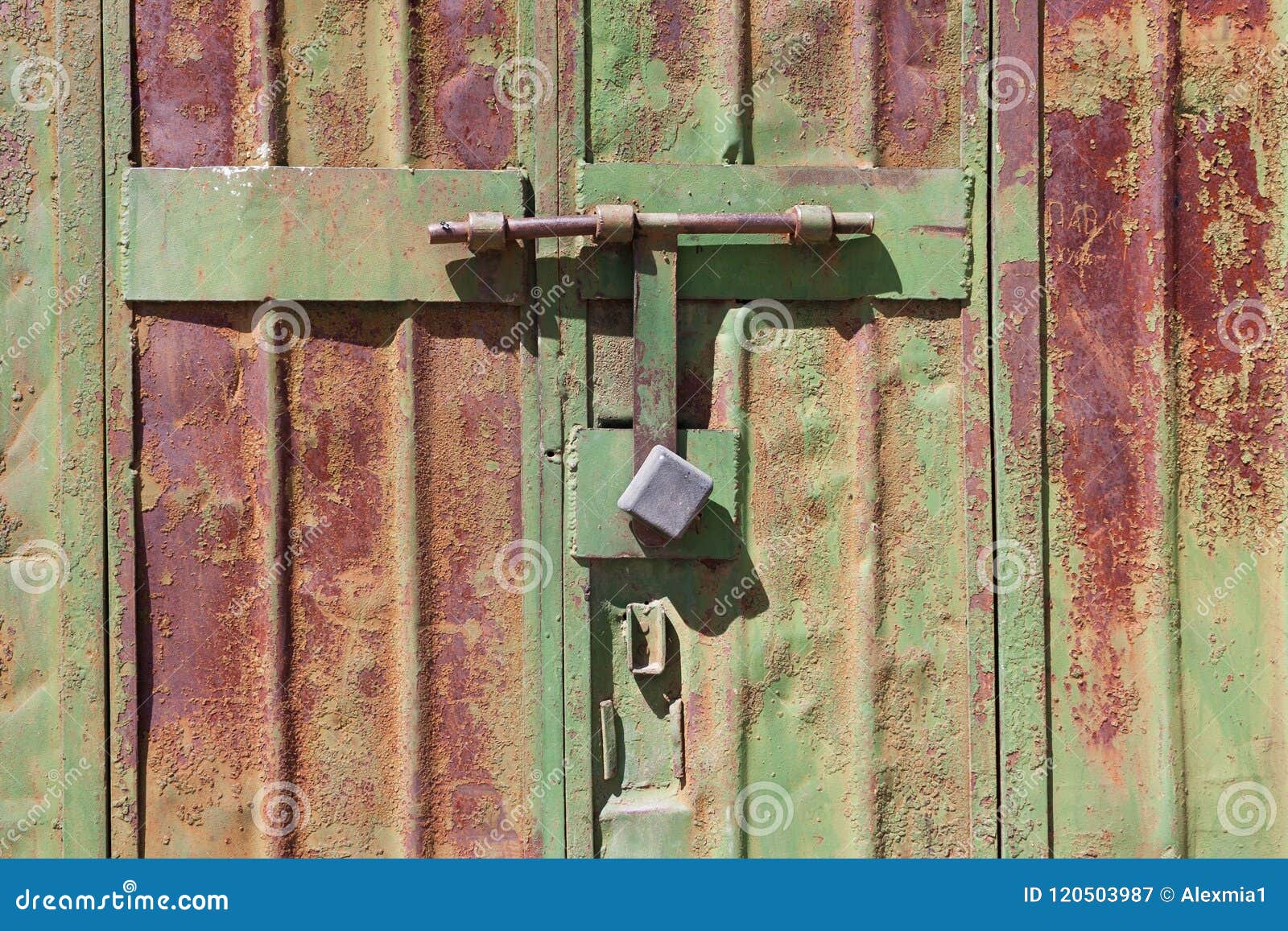 Iron, Green Gate in Rust with a Lock Stock Image - Image of access ...