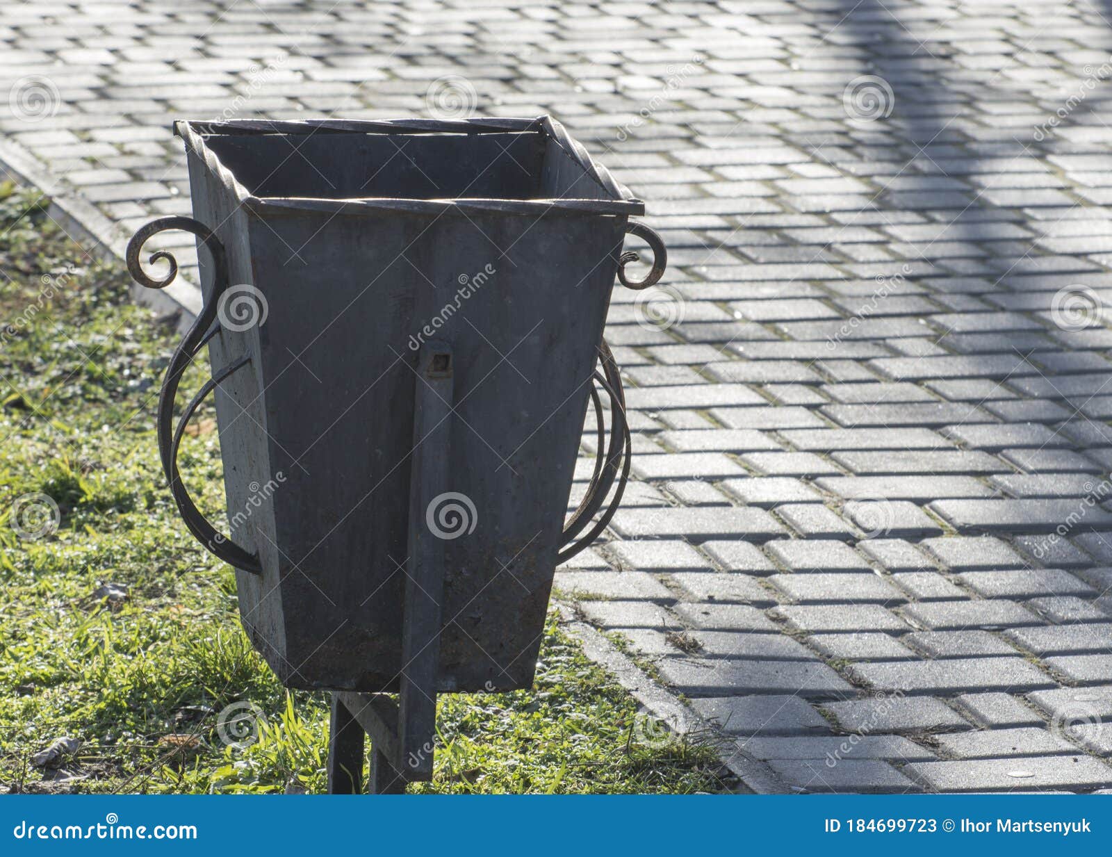Iron Litter Bin in the Park Stock Image - Image of recreation, street ...