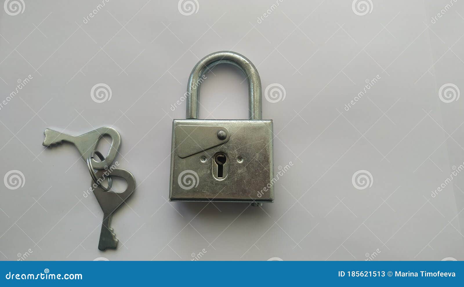 Iron Lock with Keys on the Table Stock Image - Image of doors, locking ...