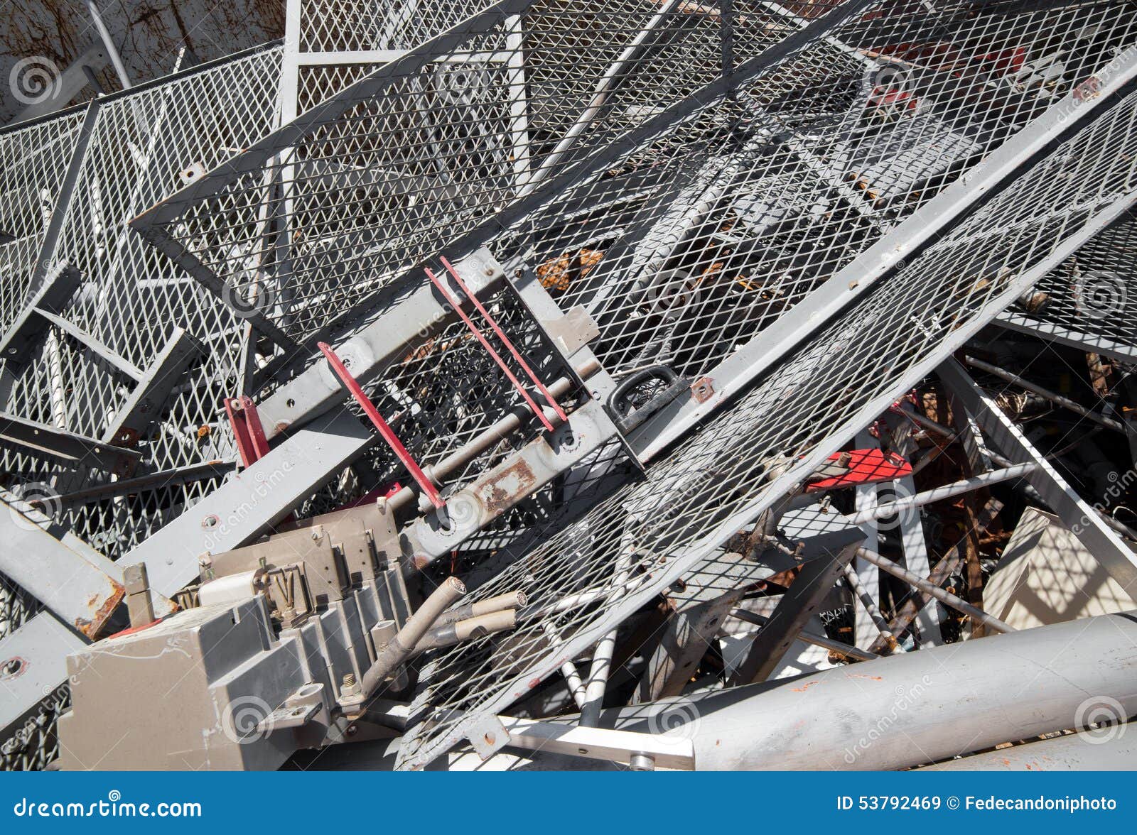 Iron Net and Ferrous Material in the Landfill of Metallic Object Stock ...