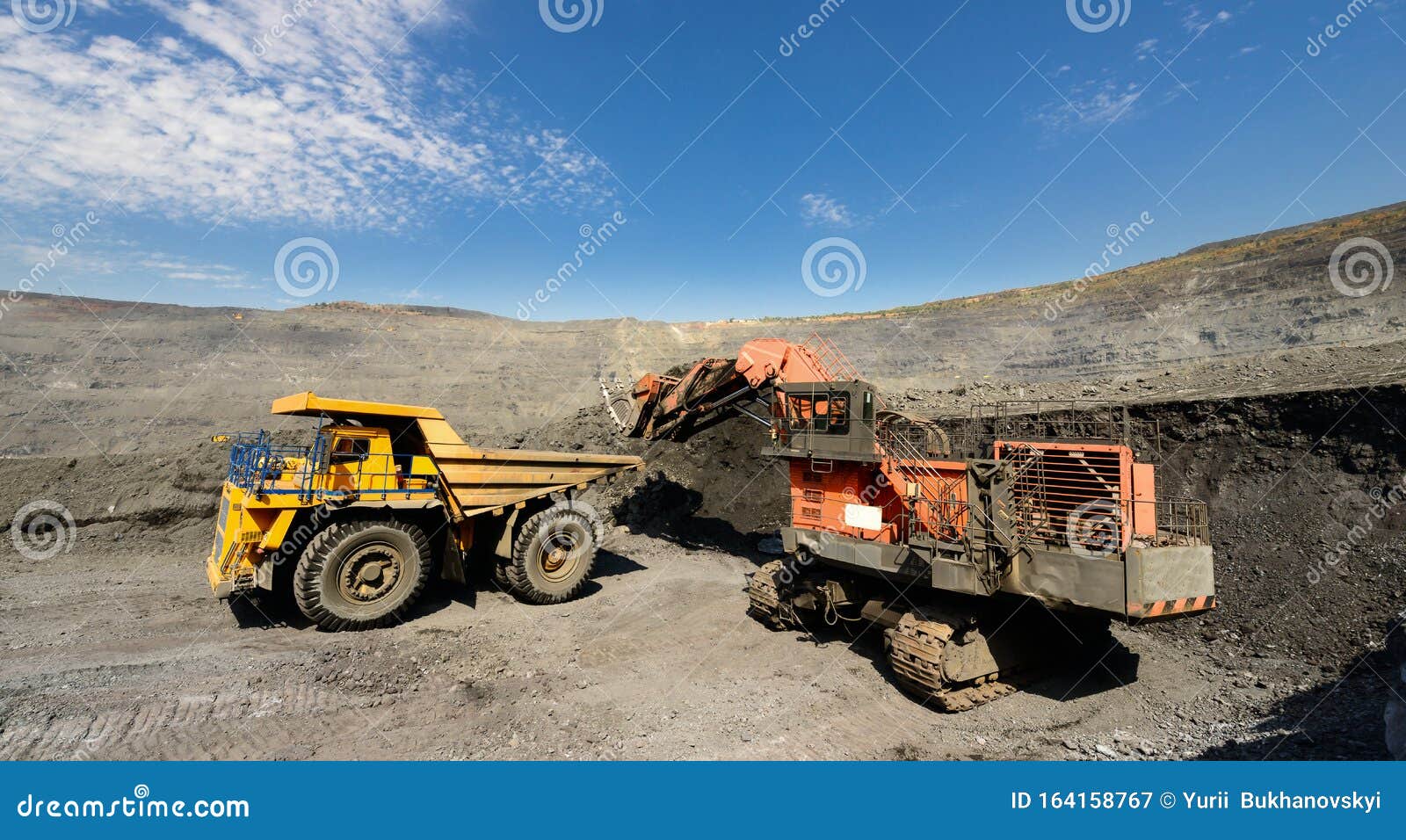 Iron ore mining stock image. Image of industry, ground - 164158767