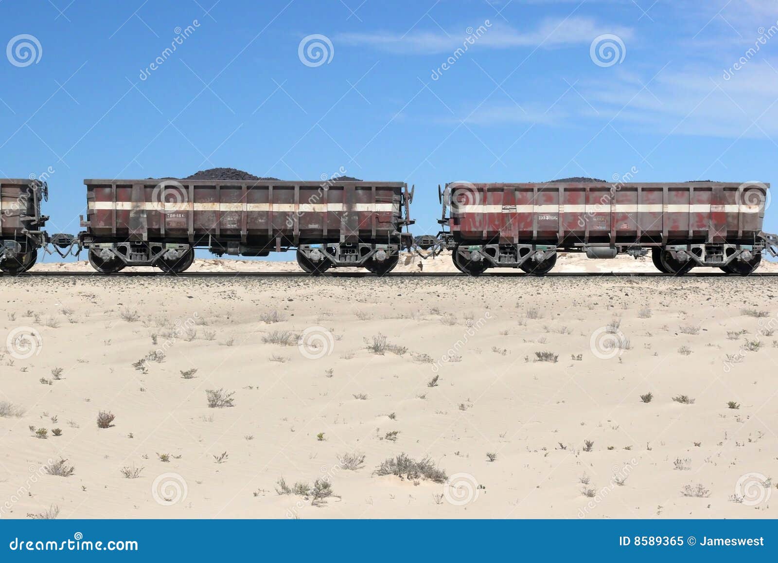 Iron Ore Train in the Sahara, Mauritania Stock Image - Image of waggon ...