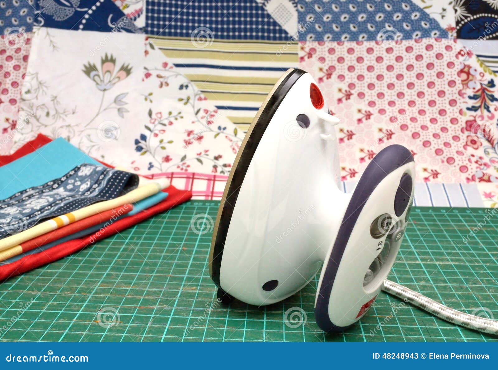 Iron for patchwork stock image. Image of cotton, cloth - 48248943