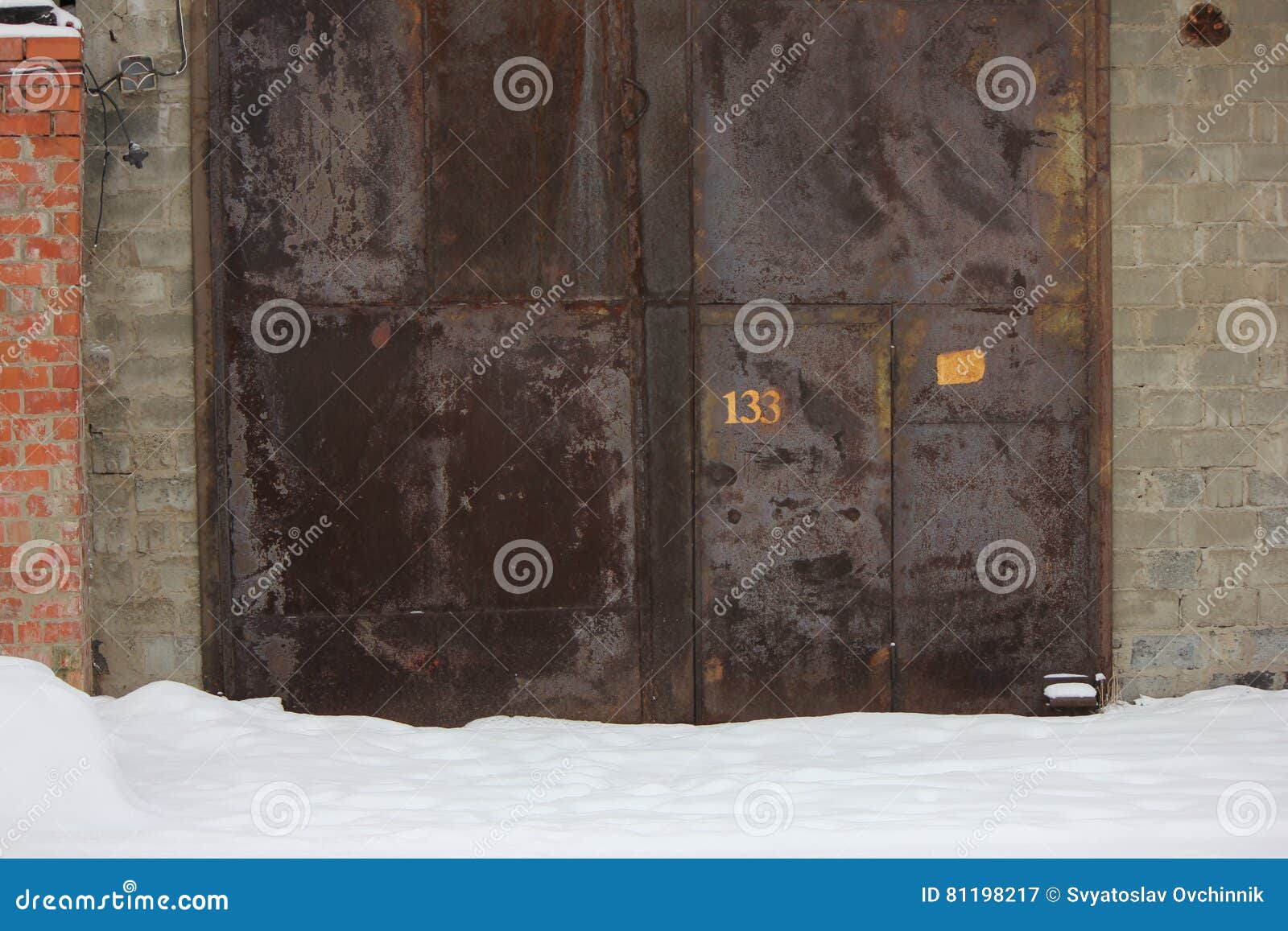 Iron rusty gates stock image. Image of rust, garage, white - 81198217
