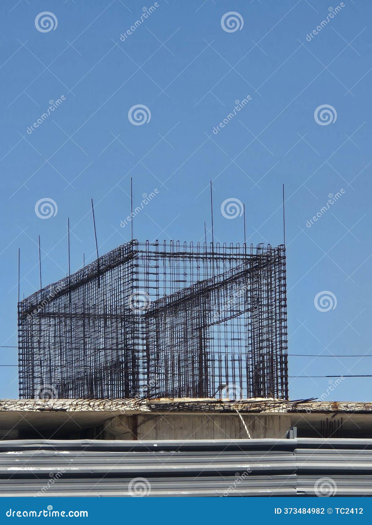 Iron Structure Stock Photo | CartoonDealer.com #34602264