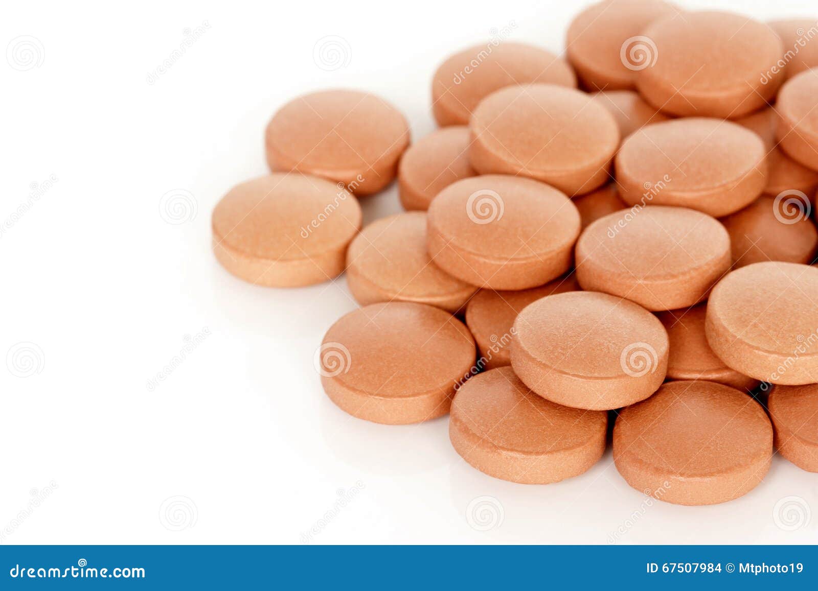 Iron Vitamin Tablet Supplements Stock Photo - Image of healthy, blood ...