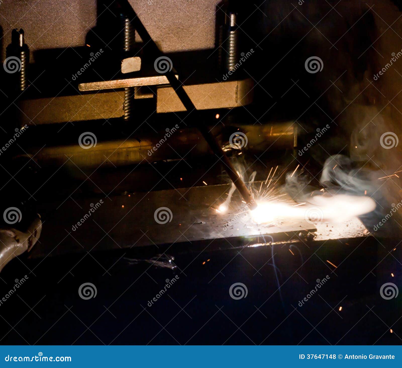 Iron Welding, Bright Light stock photo. Image of radiation - 37647148