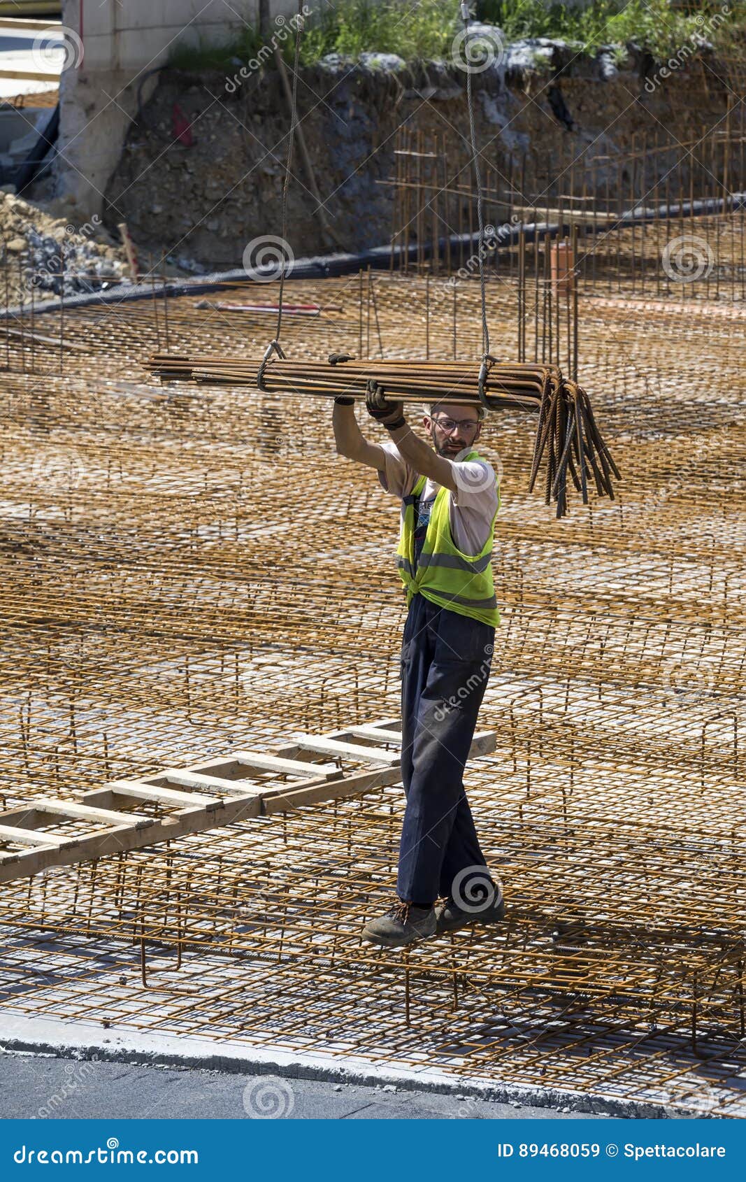 Ironworker Worker Holding Iron Bars Editorial Stock Image - Image of ...