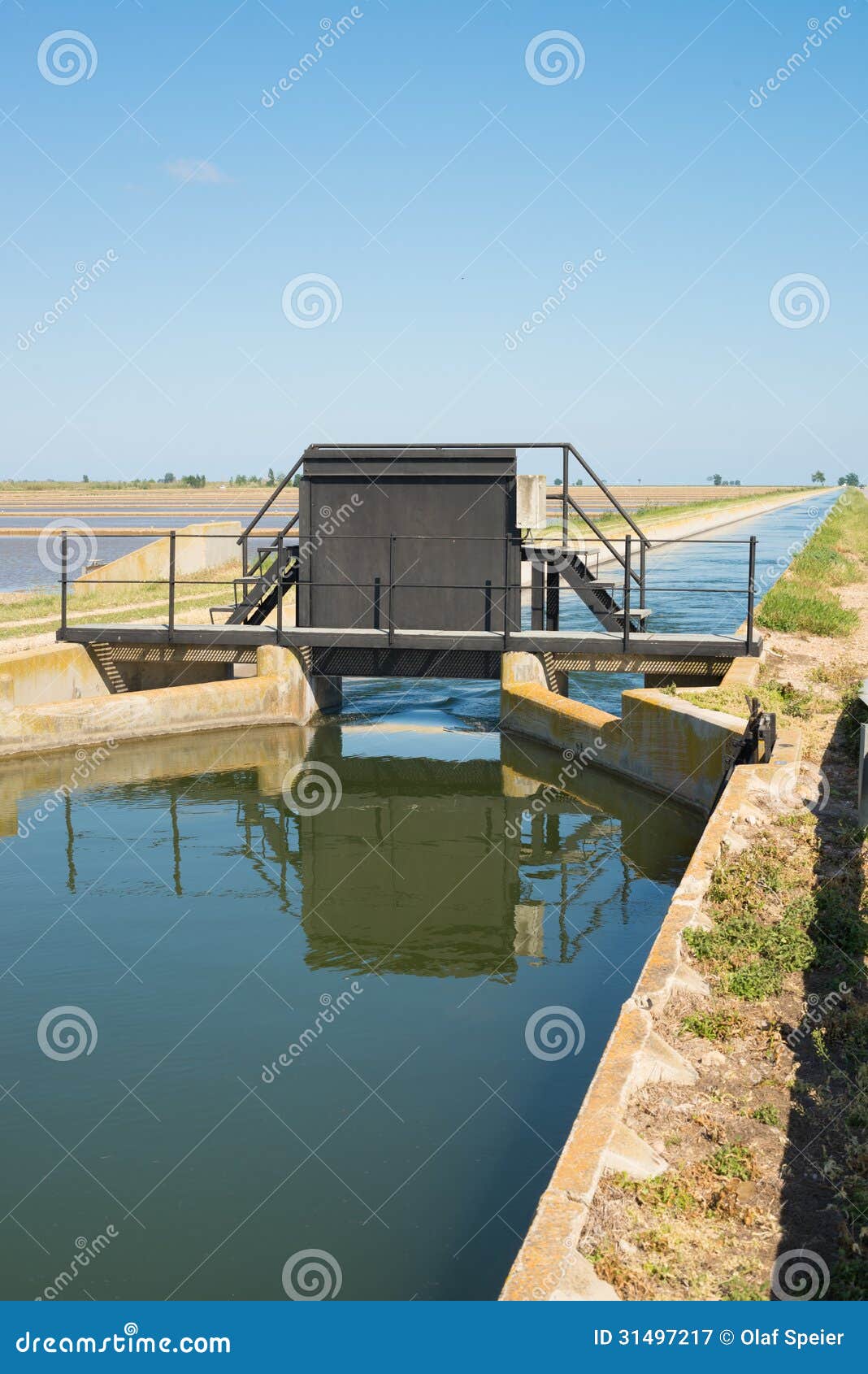Irrigation canal stock image. Image of ebro, canal, delta - 31497217