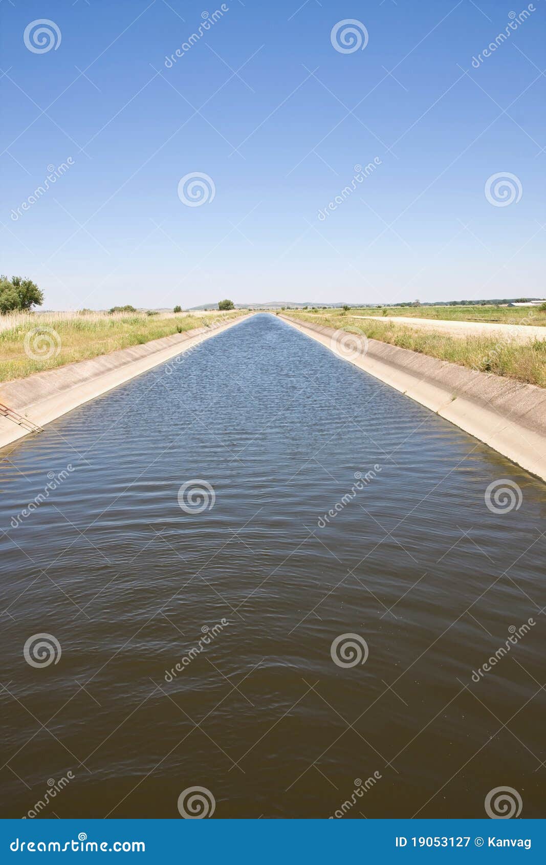Irrigation channel stock image. Image of irrigation, field - 19053127