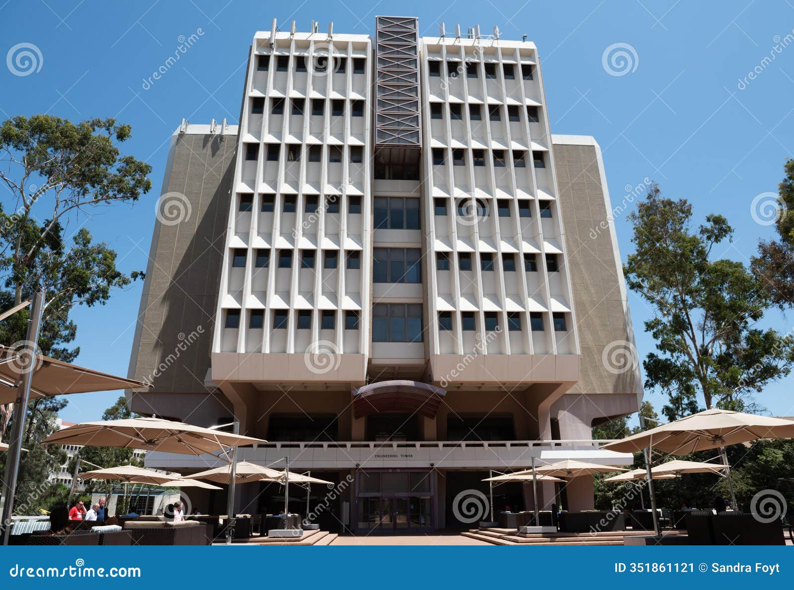 Engineering Tower - Henry Samueli School of Engineering - Irvine CA ...