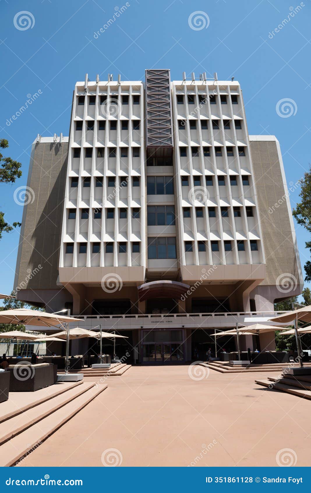Engineering Tower - Henry Samueli School of Engineering - Irvine CA ...