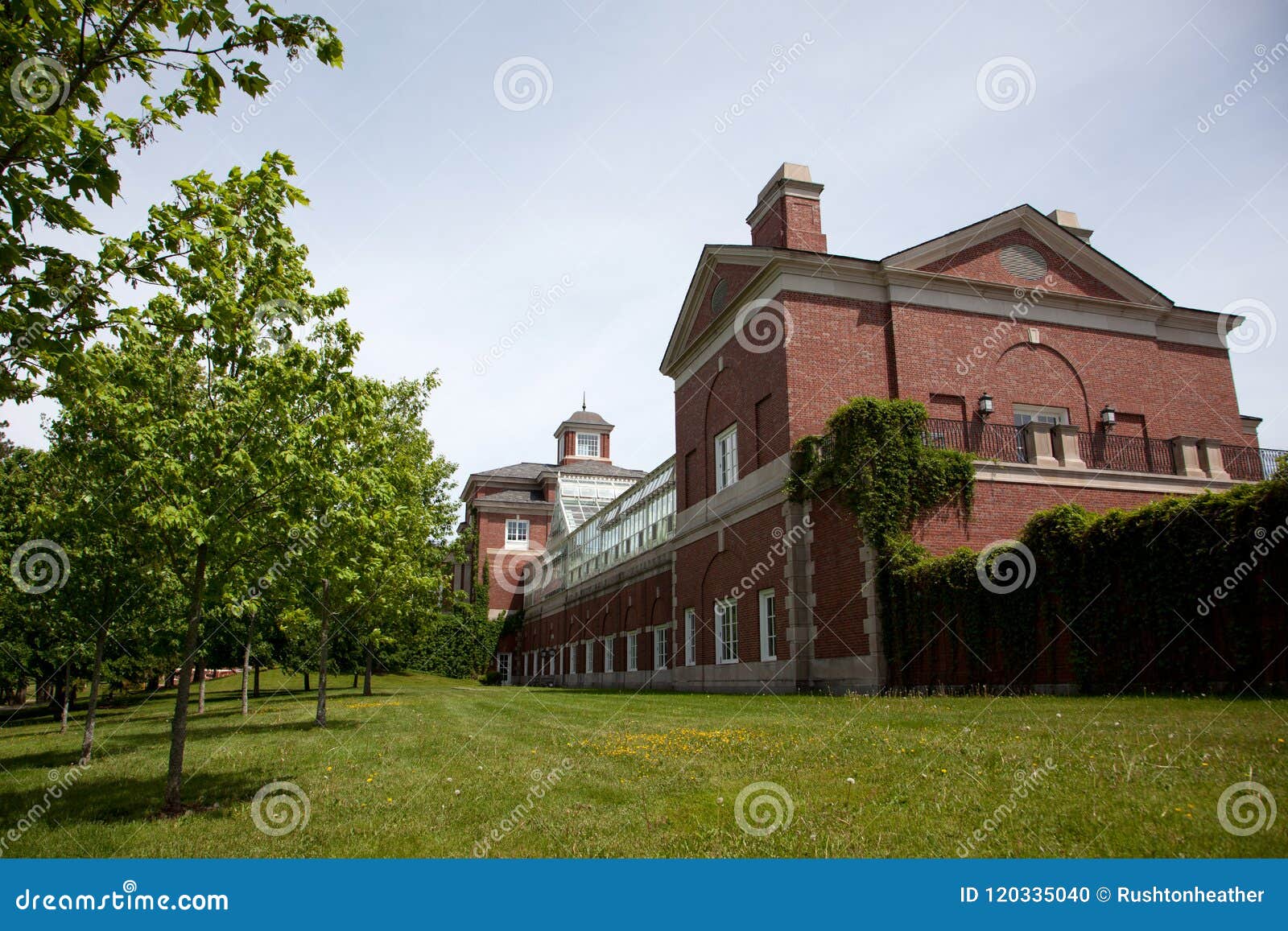 Irving Centre Acadia University Imagen editorial - Imagen de labrado ...