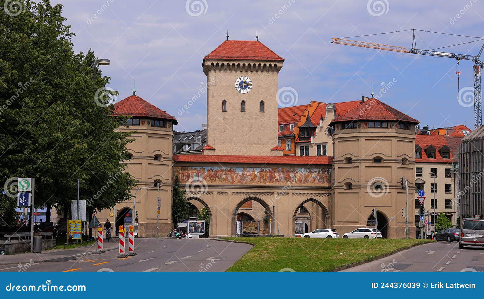 Isar Gate in the City of Munich - MUNICH, GERMANY - JUNE 03, 2021 ...