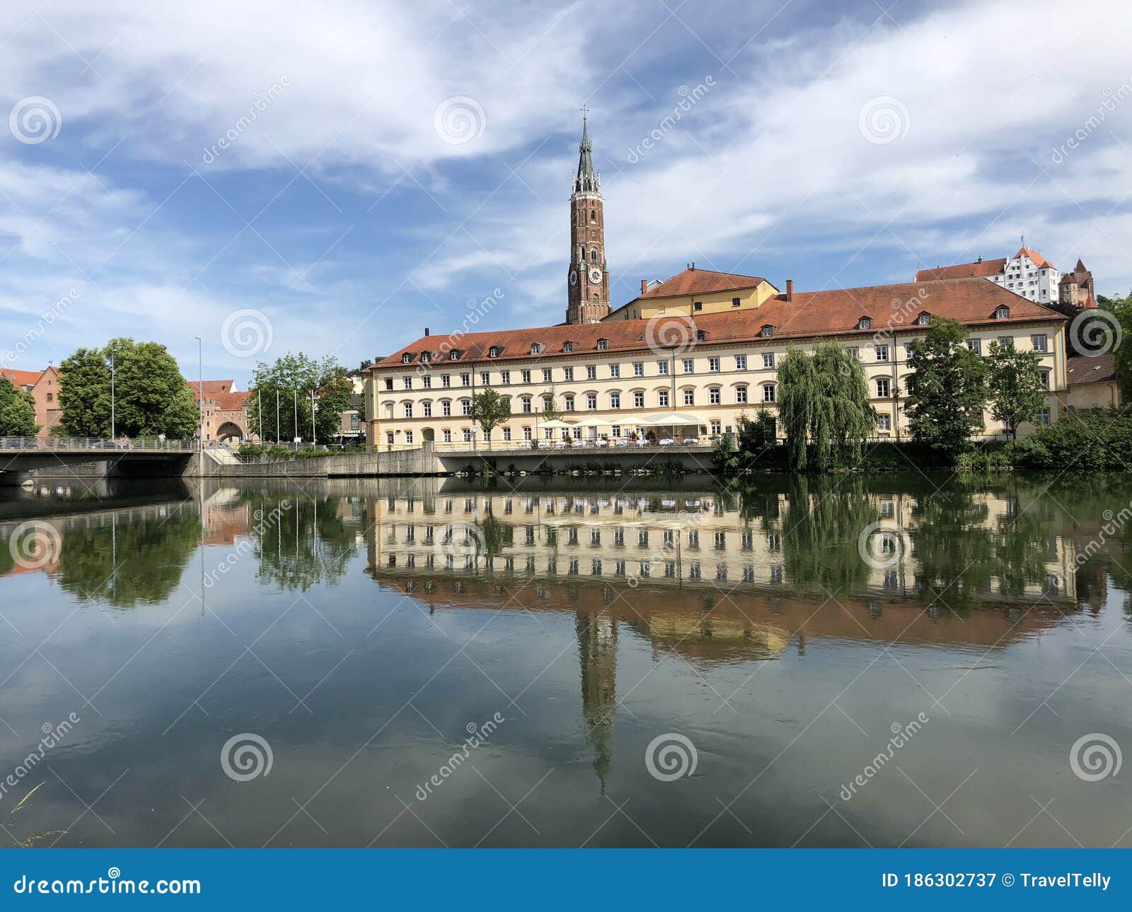 Isar river in Landshut stock image. Image of housing - 186302737