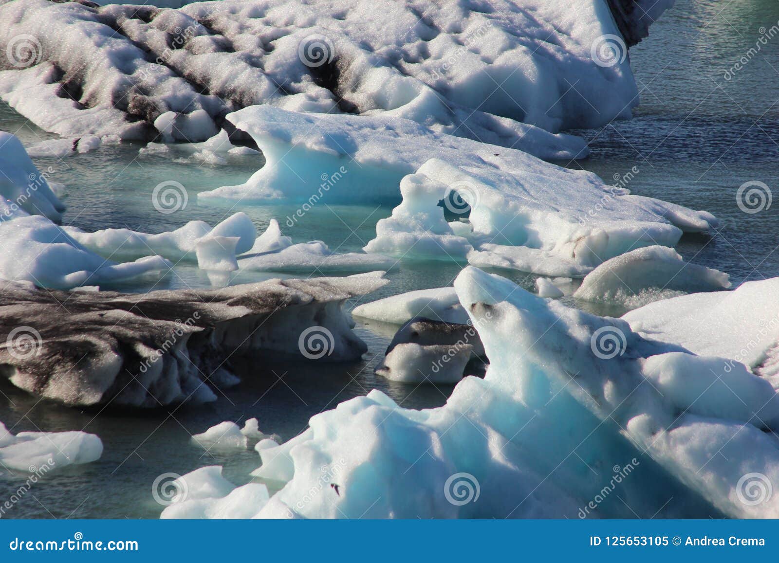 Isberg fotografering för bildbyråer. Bild av vitt, globalt - 125653105